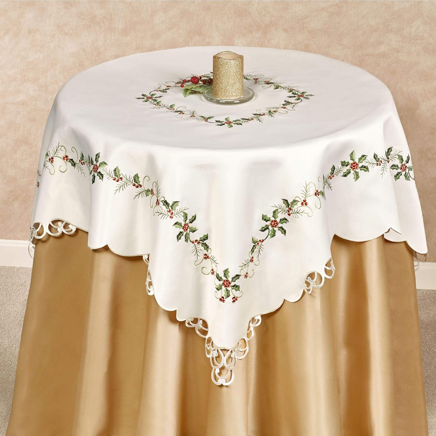 Amazon.com: Boughs of Holly Table Topper Cream : Home & Kitchen