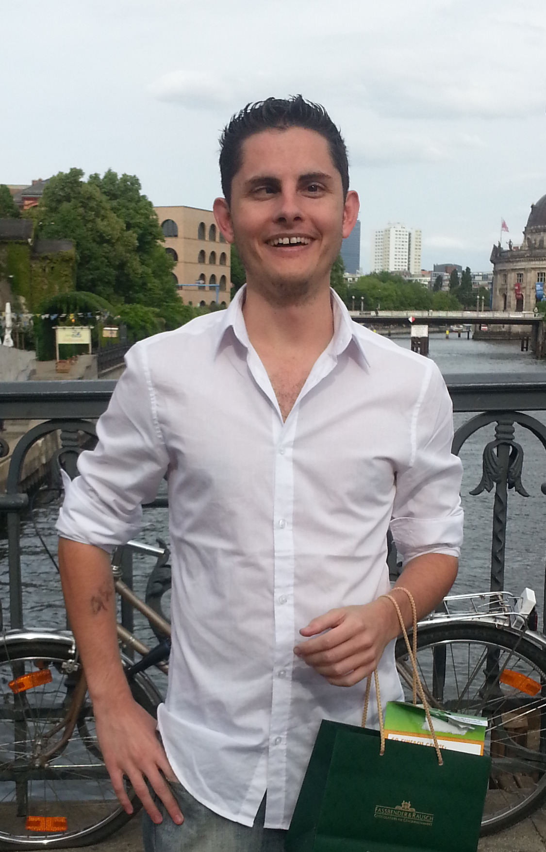 Amazon.com: Jonathan Roseland: books, biography, latest update