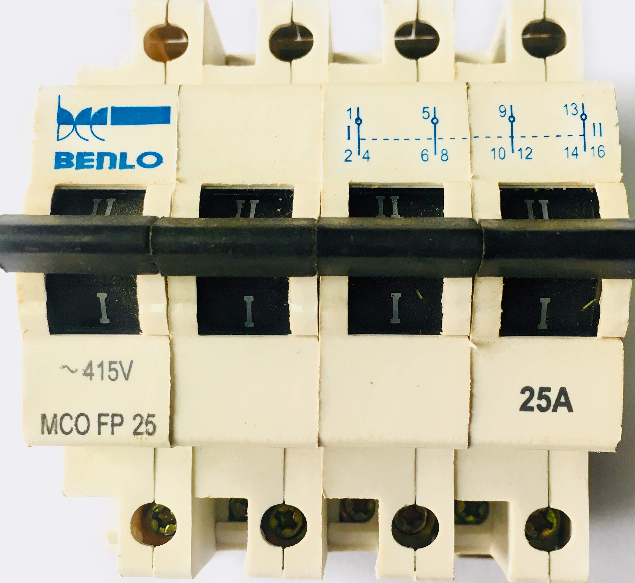 Litost Benlo 25 Ampere 4 Pole Mcb Changeover Switch White | Desertcart ...
