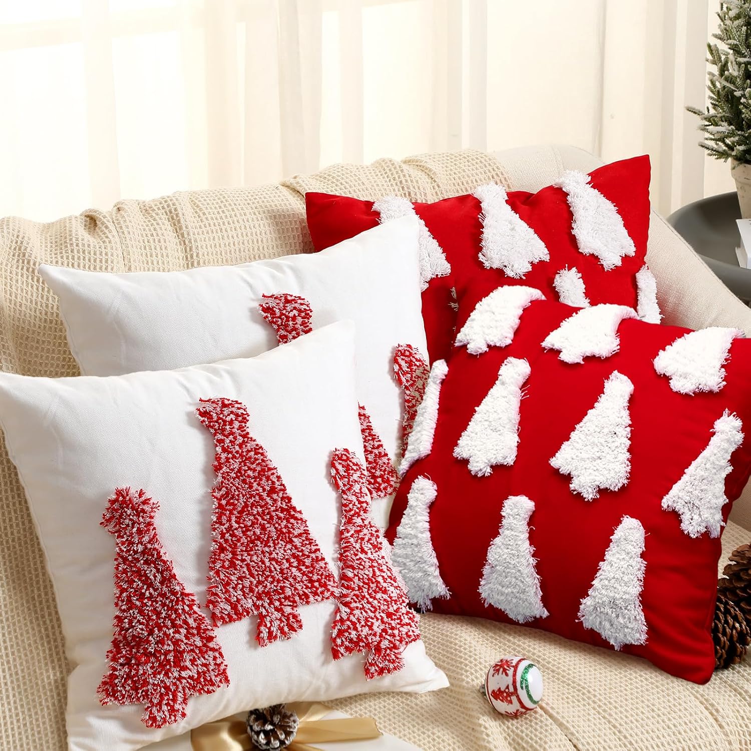 Amazon.com: HunnmingRe Set of 4 Red Christmas Pillow Covers 18x18 Inch ...