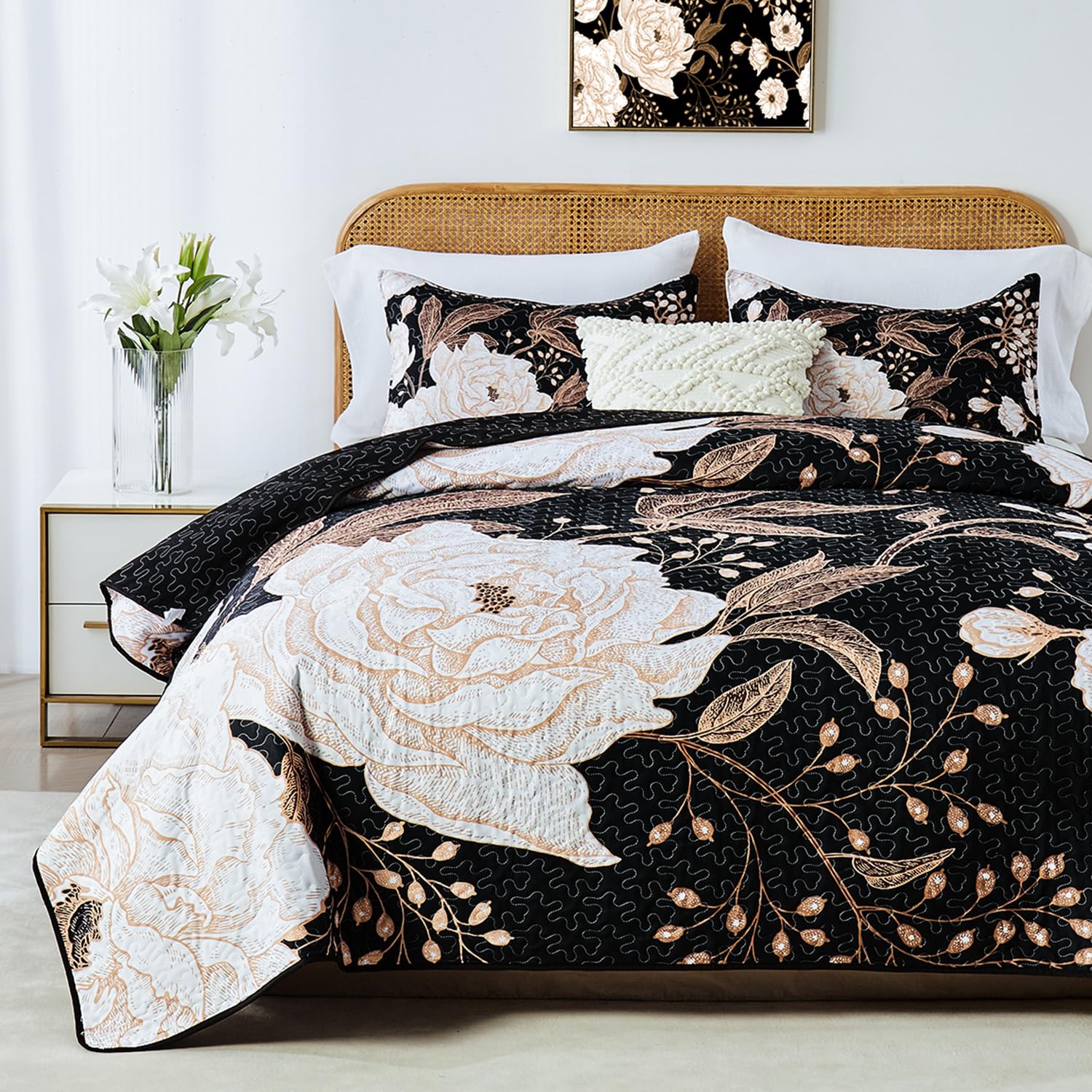 Amazon.com: Yogeneg Full Queen Size Quilt Set,White Gold Floral ...