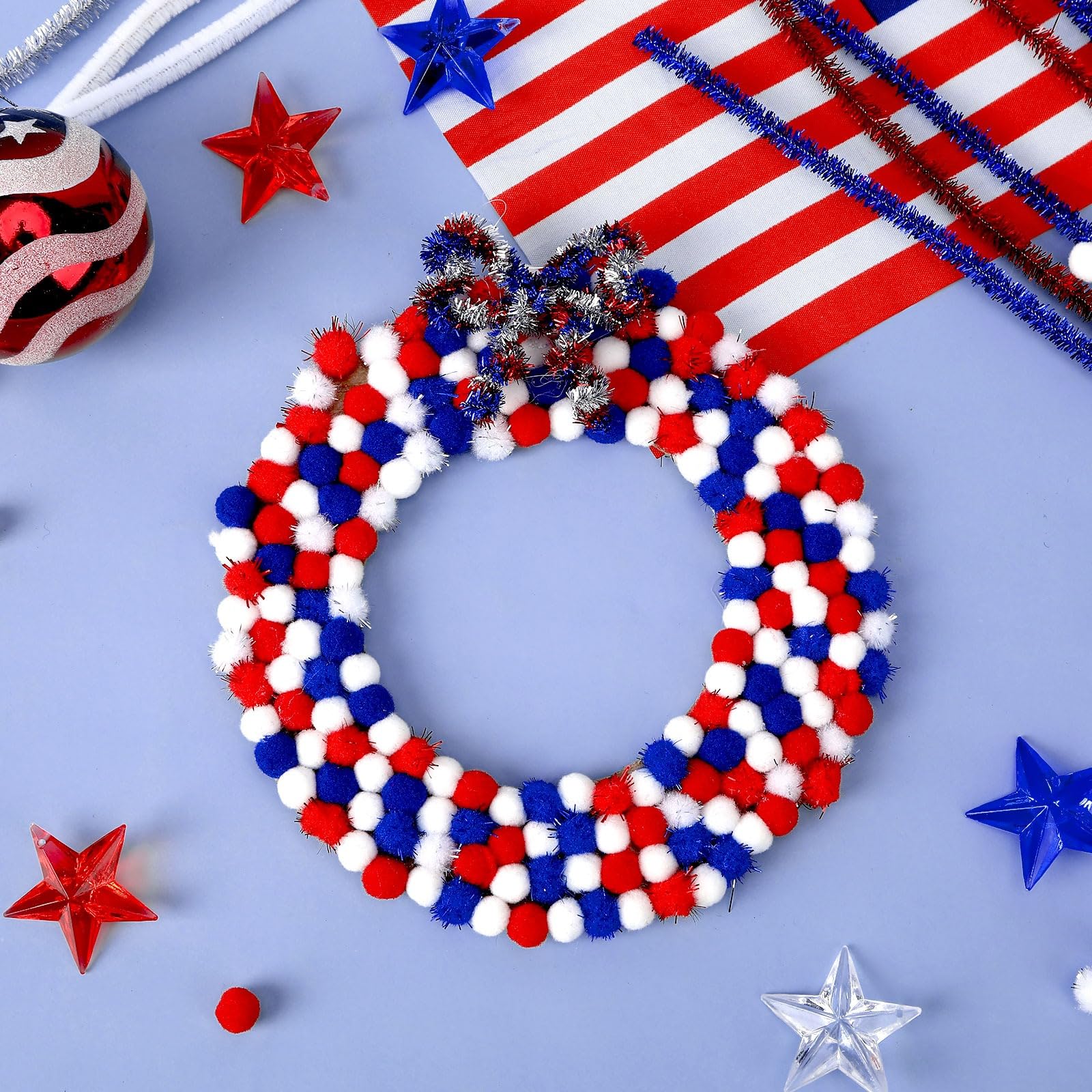 Snapklik.com : 550PCS Independence Day Red White Blue Pipe Cleaners Pom ...