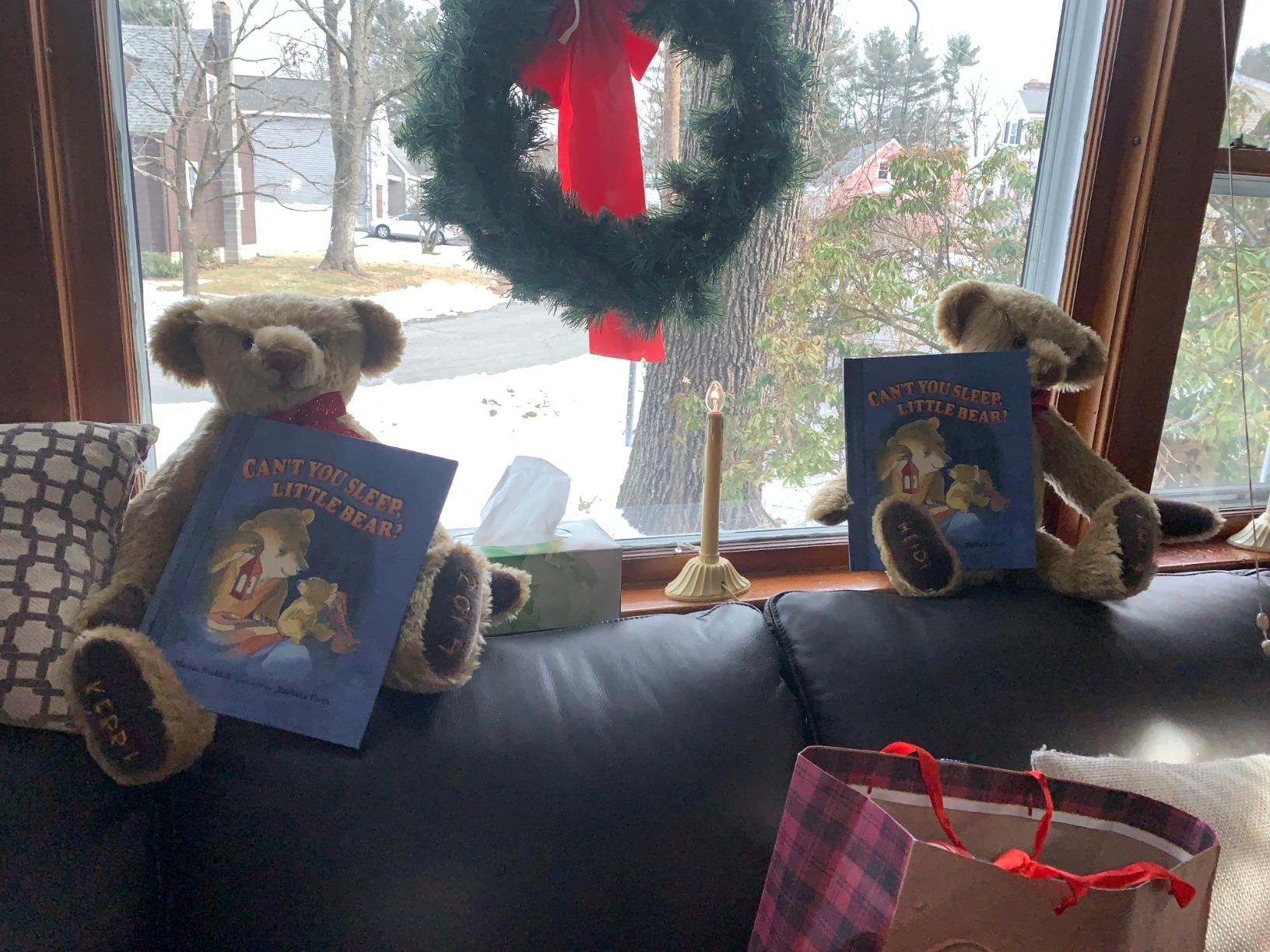 Can't You Sleep, Little Bear?: Waddell, Martin, Firth, Barbara ...