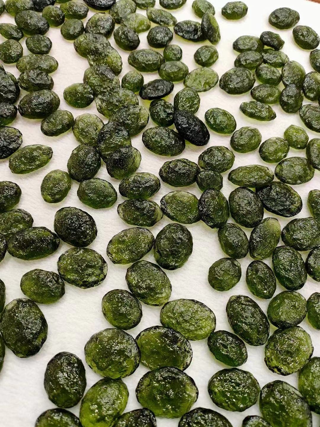 Green Moldavite Crystal Natural Green Moldavite Stone – Czech Meteorite ...