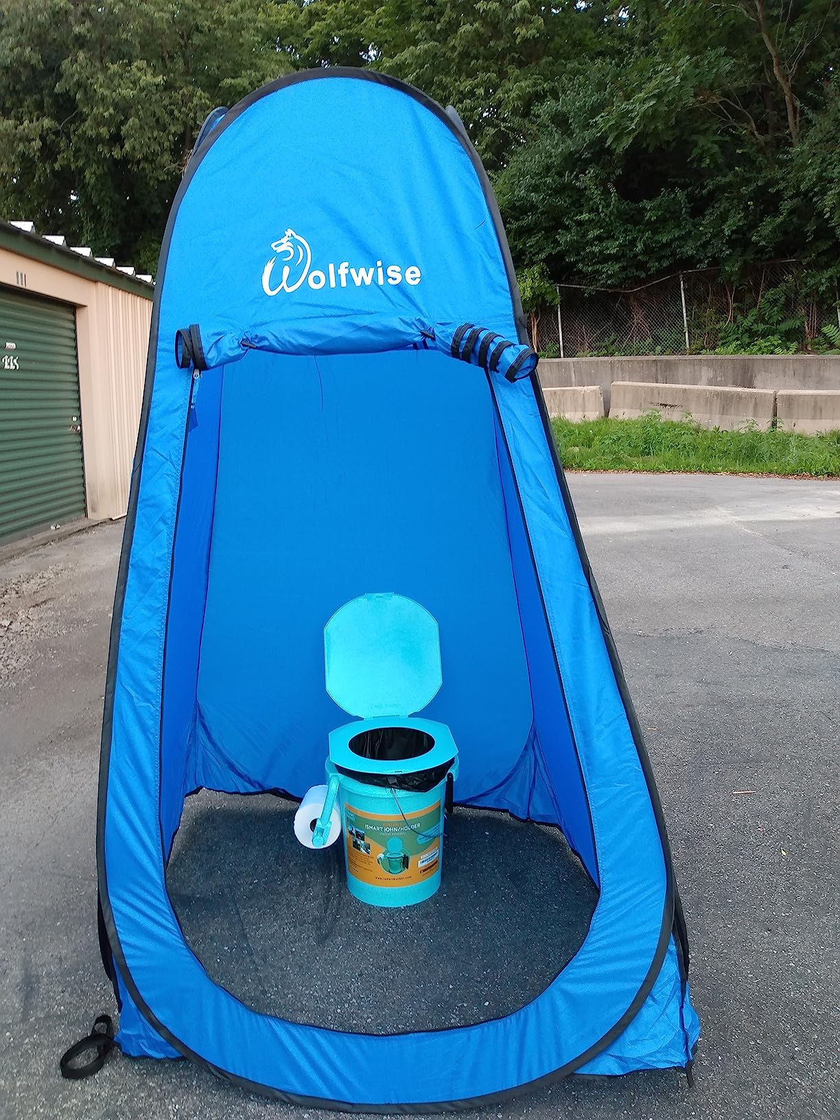 Amazon.com : LEE FISHER SPORTS Portable Toilet with Toilet Paper ...