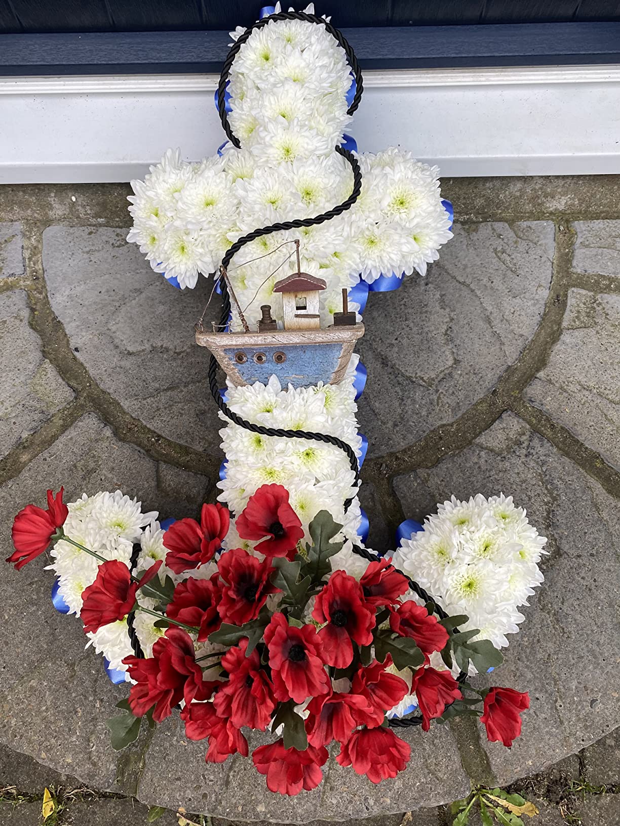 Oasis Foam Frames Funeral Tribute Anchor 24in x 14in (61 x 37cm ...