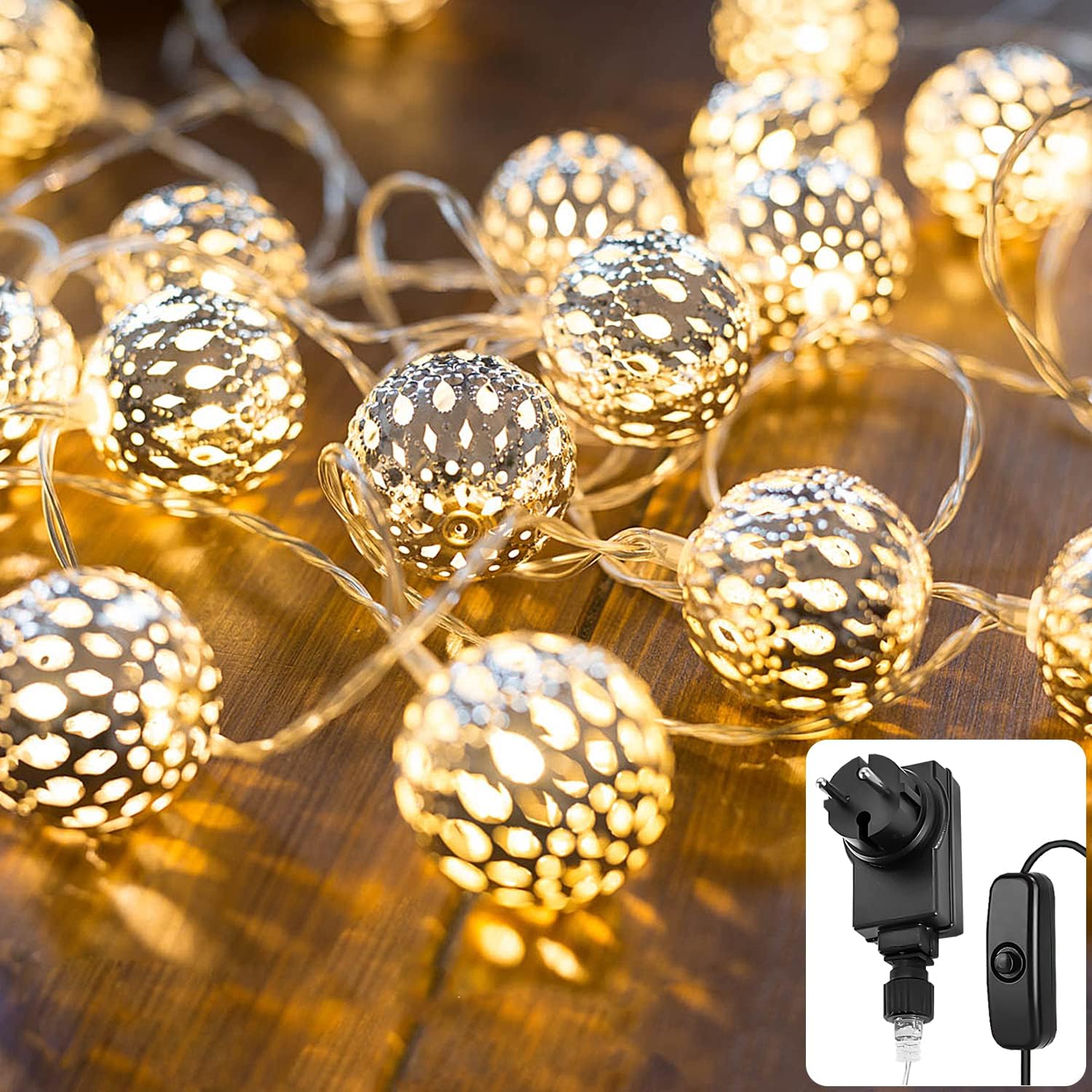 Lichterkette Mit Weien Kugeln