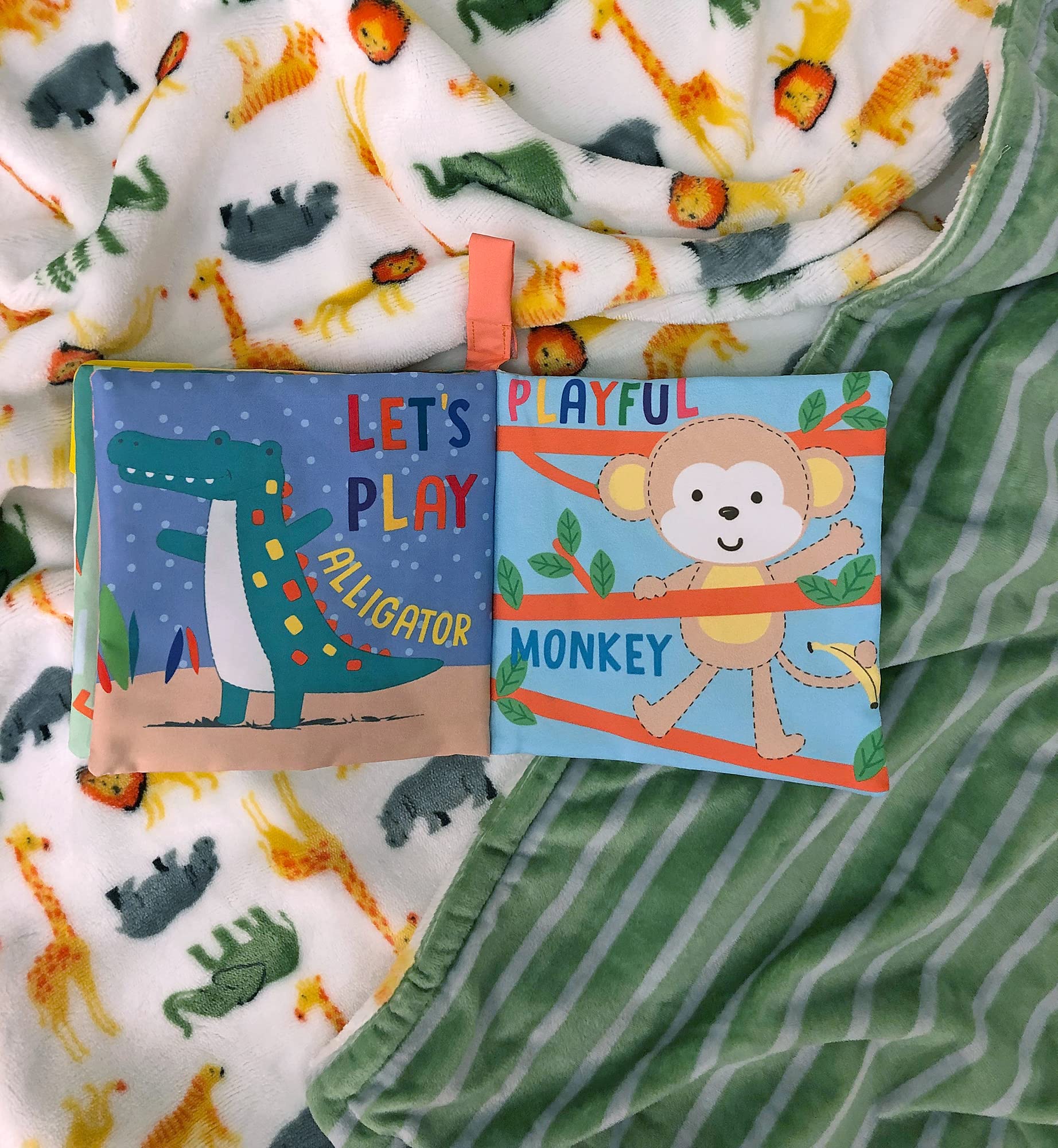 Snapklik.com : Soft, 5 Inch Crinkle Activity Book