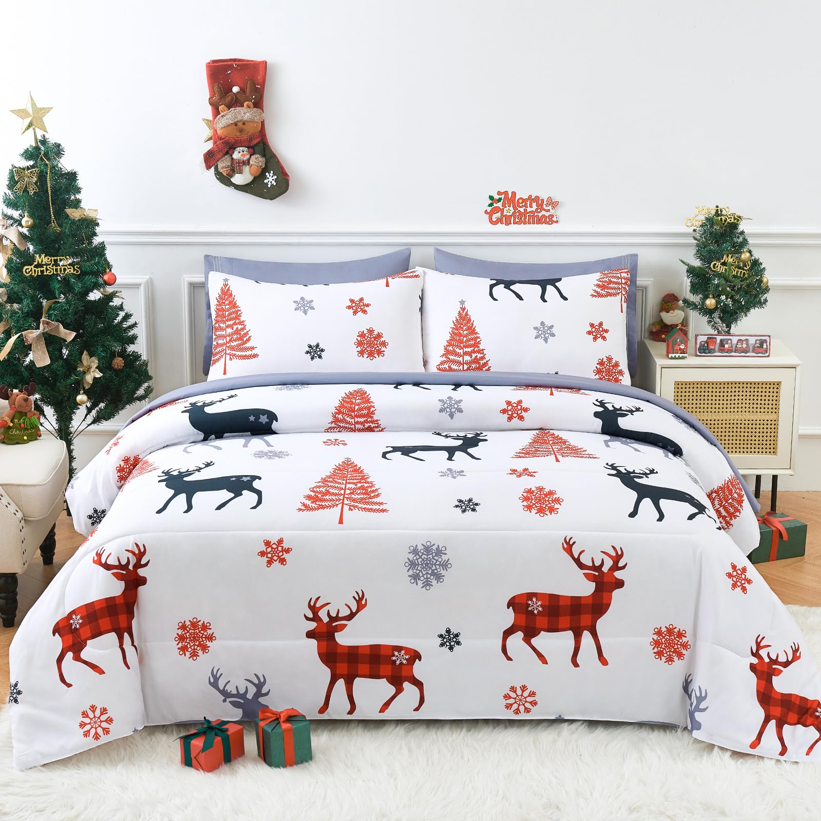 Amazon.com: YIYEA Christmas Queen Comforter Set, 7 Pieces Bed in a Bag ...