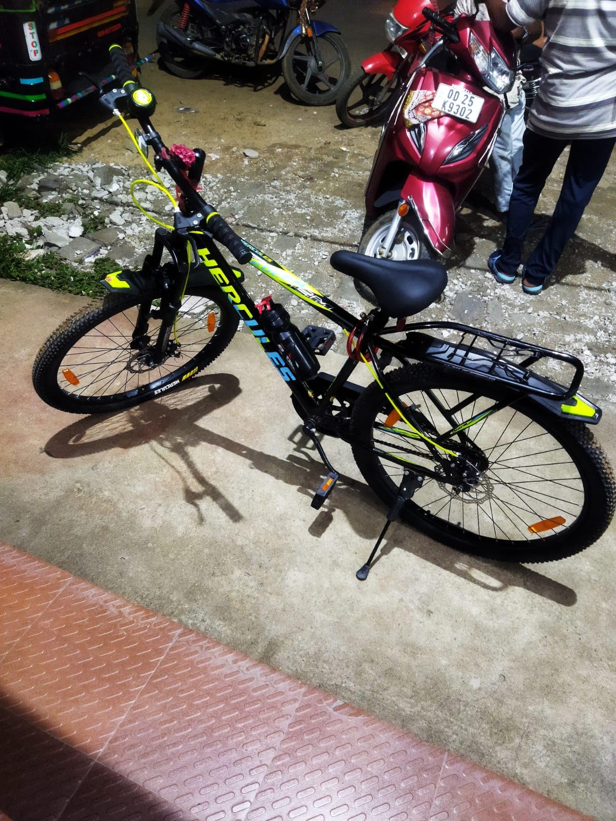 Buy Hercules Redeem DDFS 26T Dual Disc Brake MTB | Black | Single Speed ...