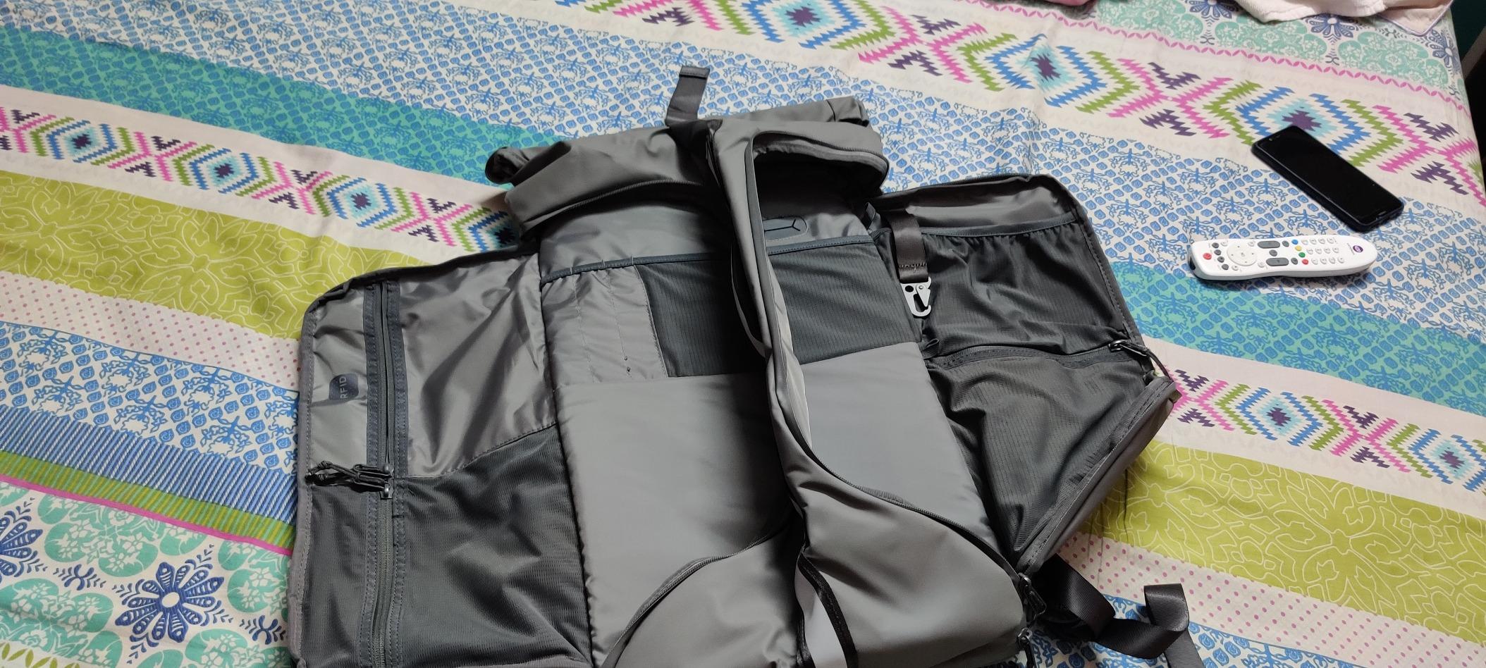 HP 15.6 Pavilion Wayfarer Grey Backpack (5EE98AA) - Buy HP 15.6 ...