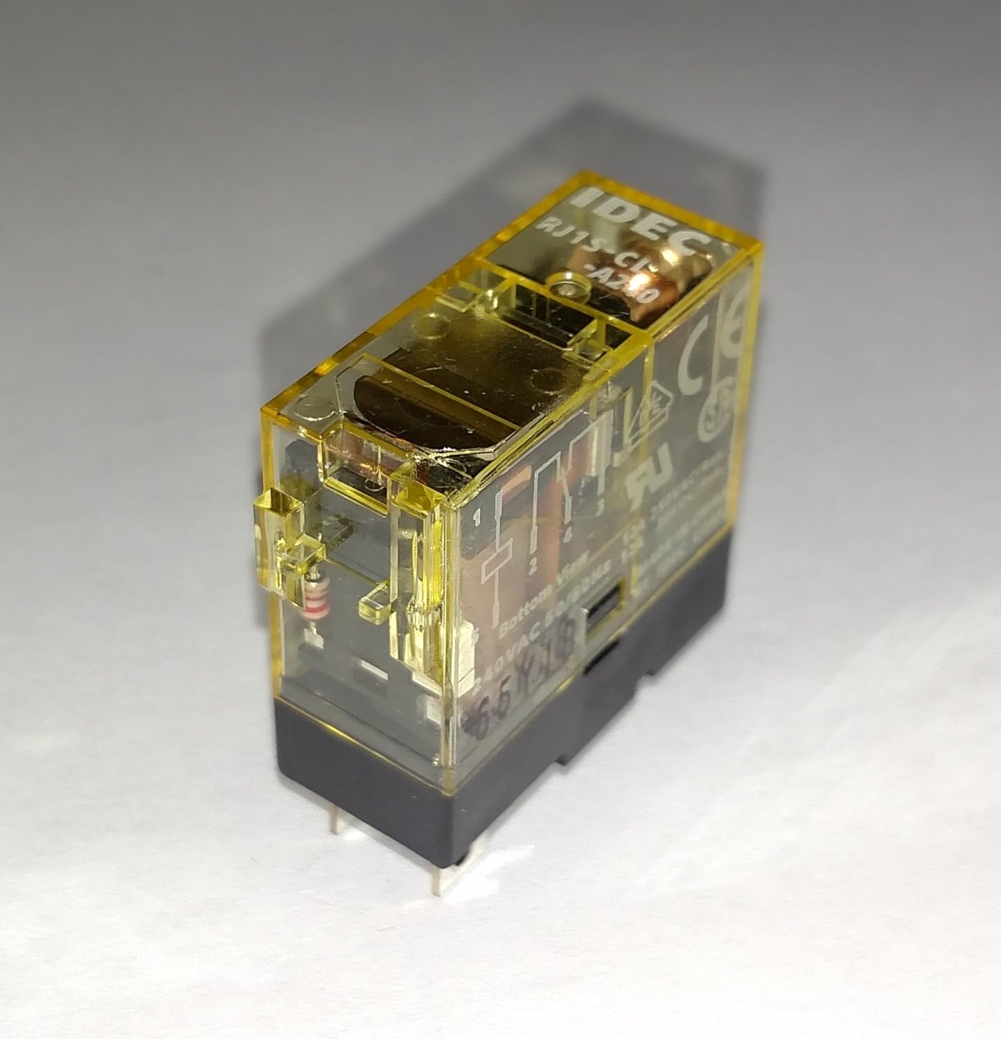 Amazon.com: Idec Relay, Spdt, 250Vac, 30Vdc, 12A - RJ1S-CL-A240 ...