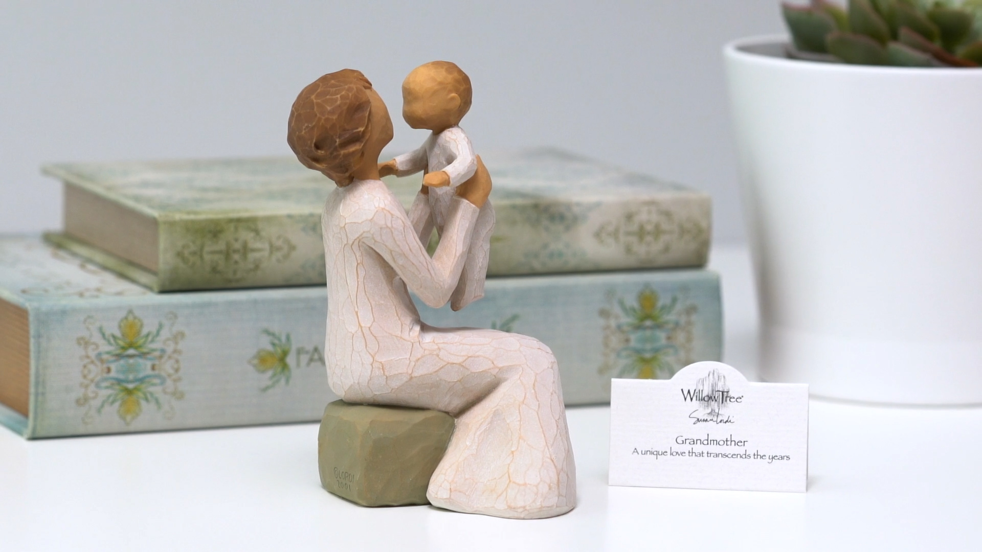 Snapklik.com : Willow Tree Grandmother