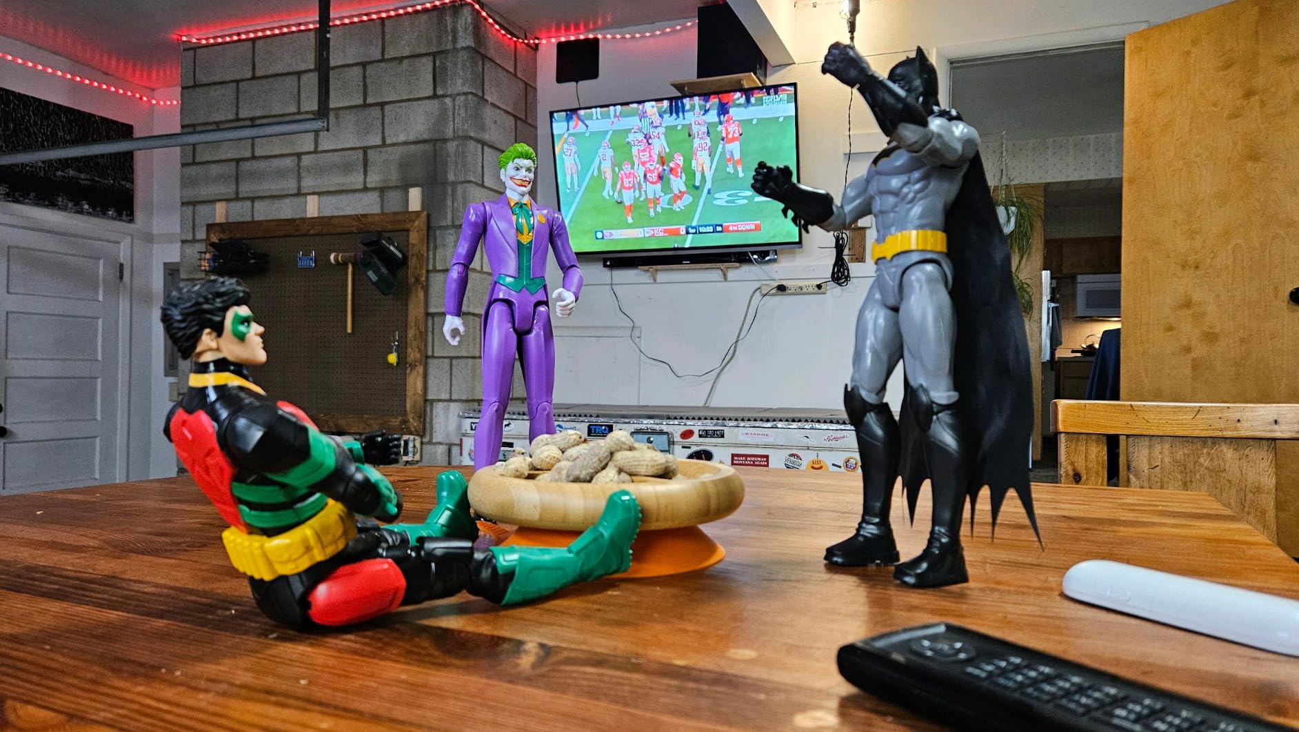 Amazon.com: DC Comics, Batman Team Up 3-Pack, The Joker, Robin 12-inch ...