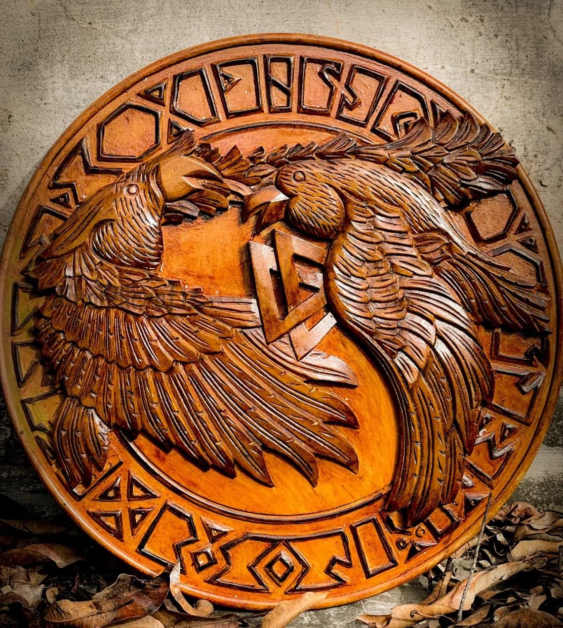 Amazon.com: SIAN CBird Wood Battleworn Viking Shield- Handcrafted ...