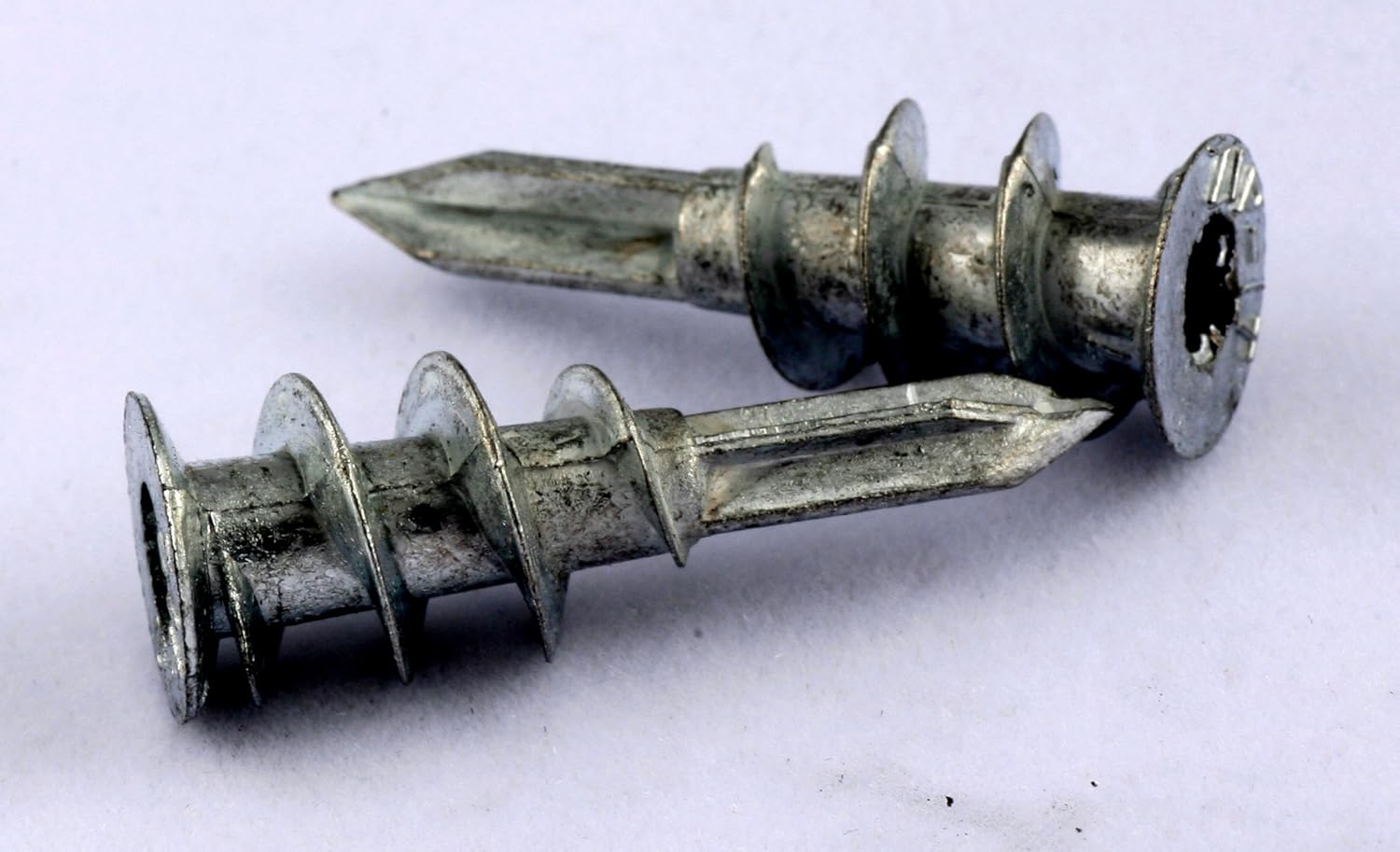 Amazon.com: E-Z Anchor Metal E-Z Anchor Metal 100 Pack : Industrial ...