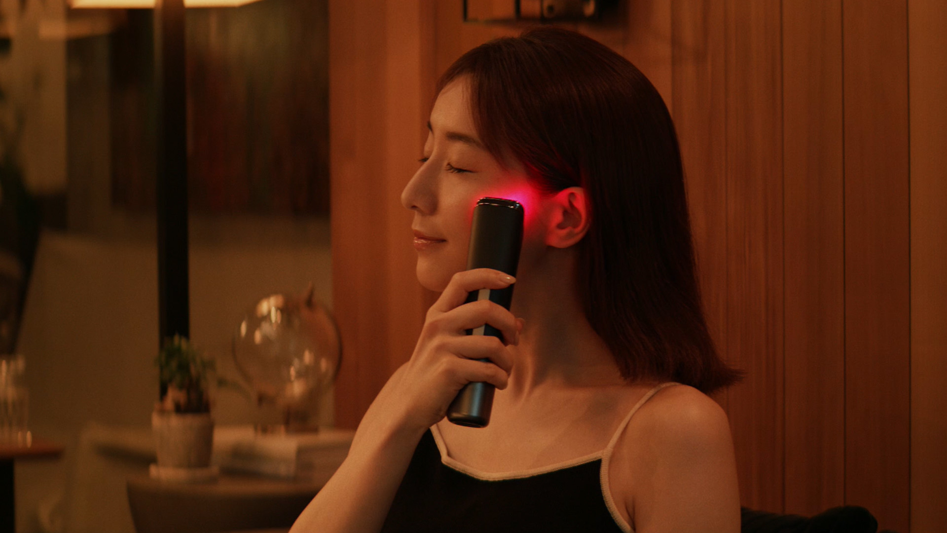 Panasonic EH-SR85-K バイタリフト RF 美顔器 ブラックEHSR85K 割り引き