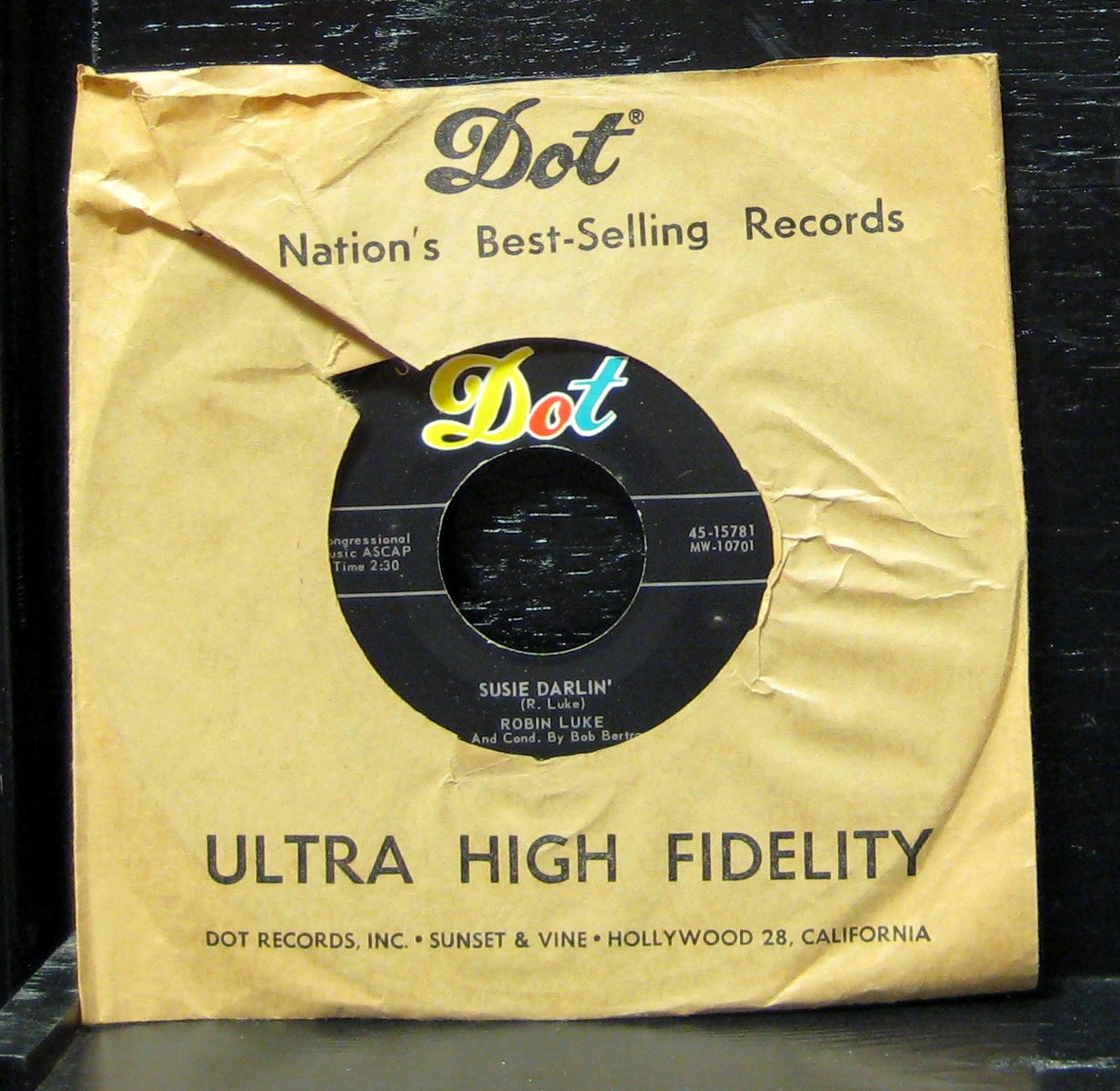 Amazon.com: Robin Luke - Susie Darlin' / Living's Love You - 7" Vinyl ...