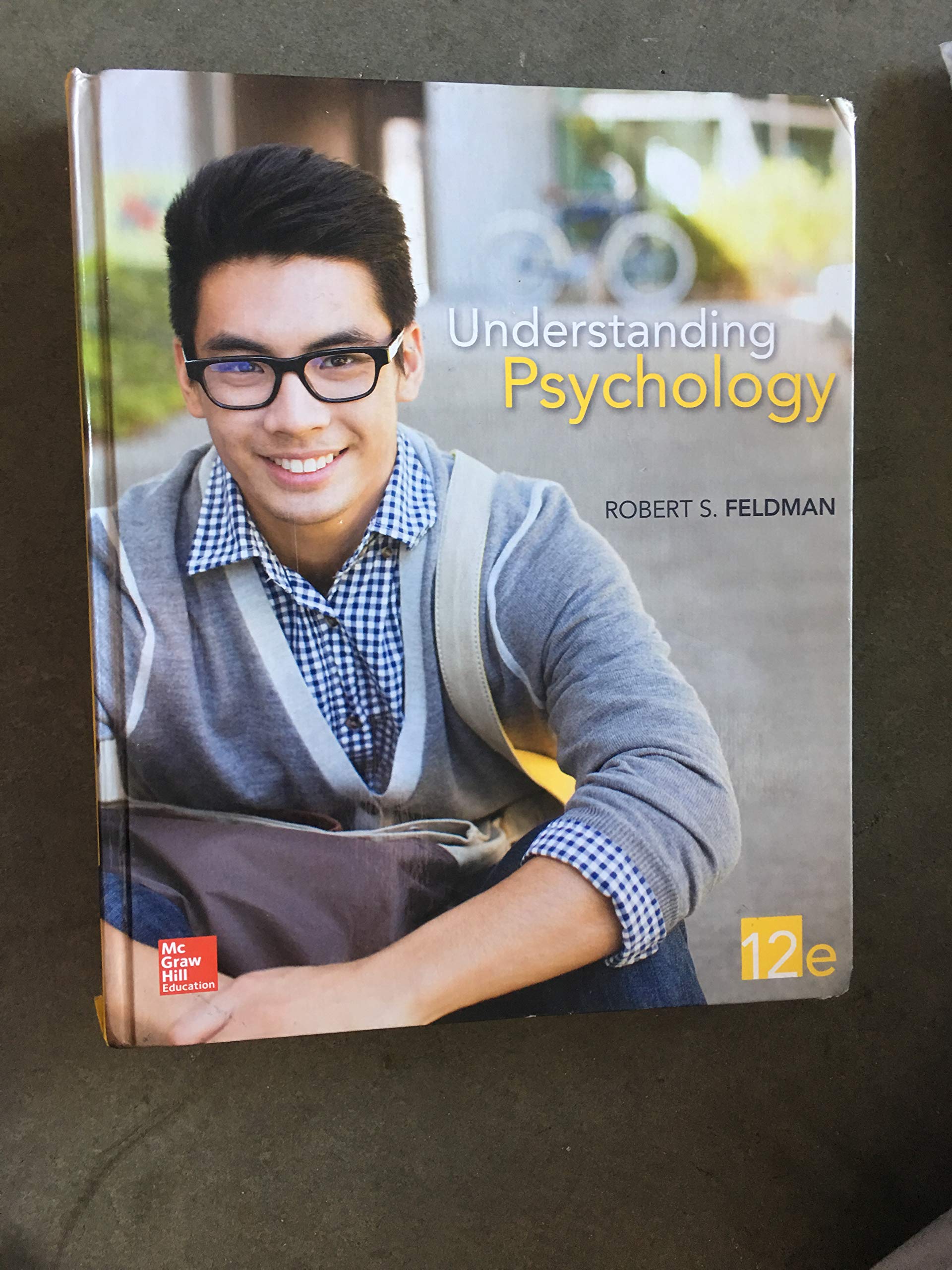 Amazon.com: Understanding Psychology: 9781259330353: Feldman, Robert: Books