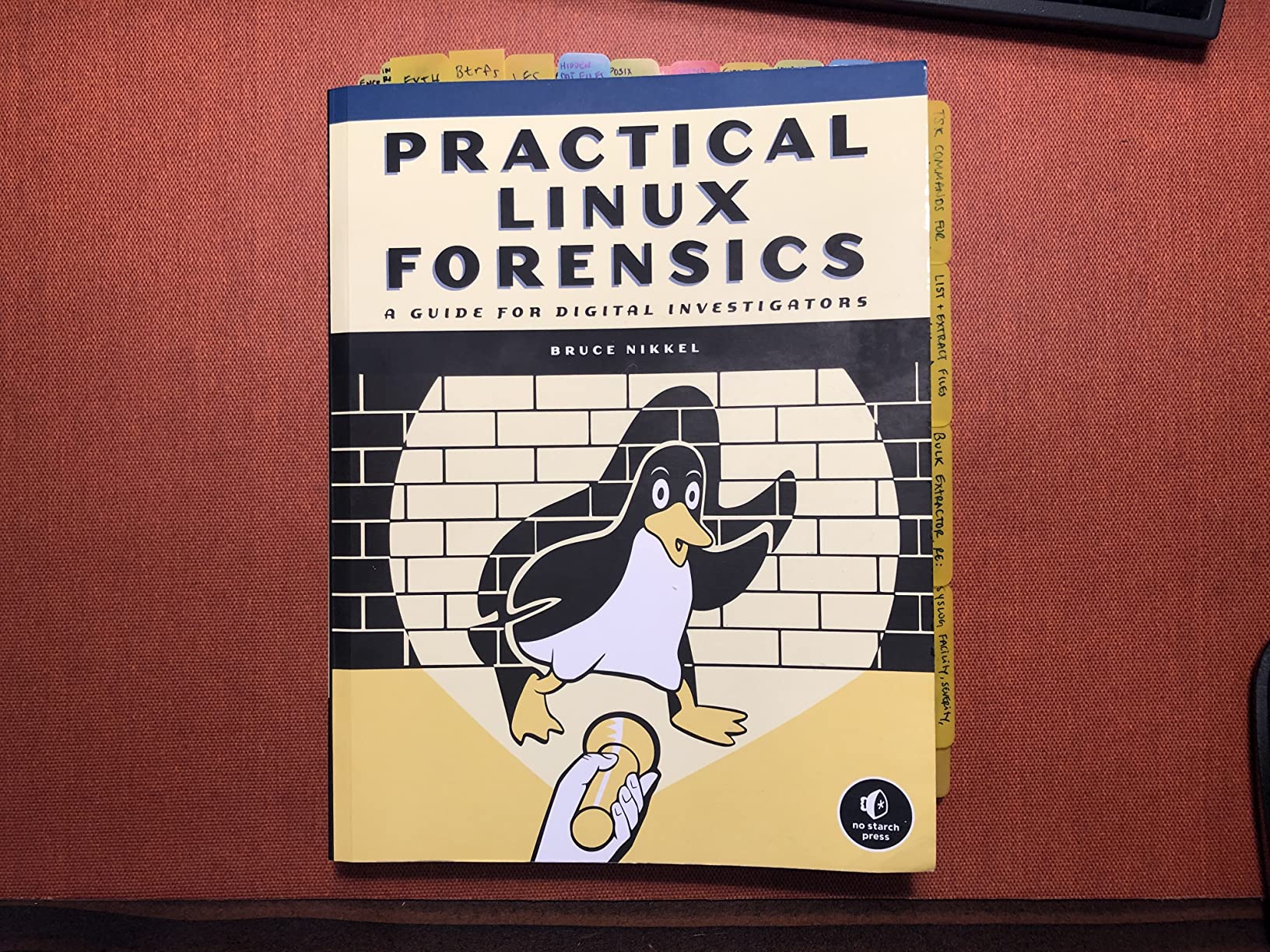 Practical Linux Forensics: A Guide for Digital Investigators: Nikkel, Bruce: 9781718501966 ...