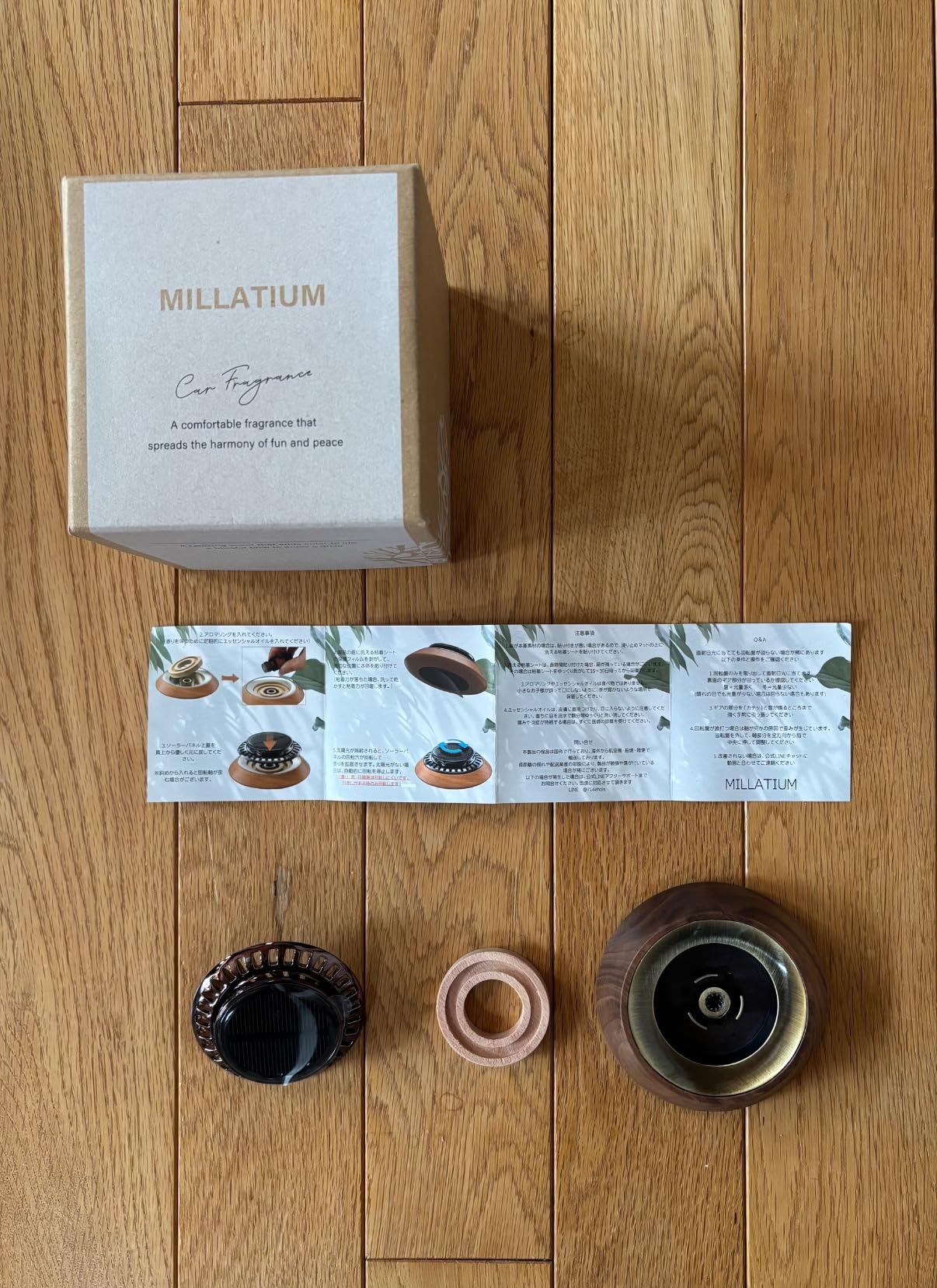 Amazon.co.jp: MILLATIUM カーディフューザー 車 芳香剤 ソーラー駆動 MLT20 エッセンシャルオイル アロマオイル (ホワイトムスク) : 車＆バイク