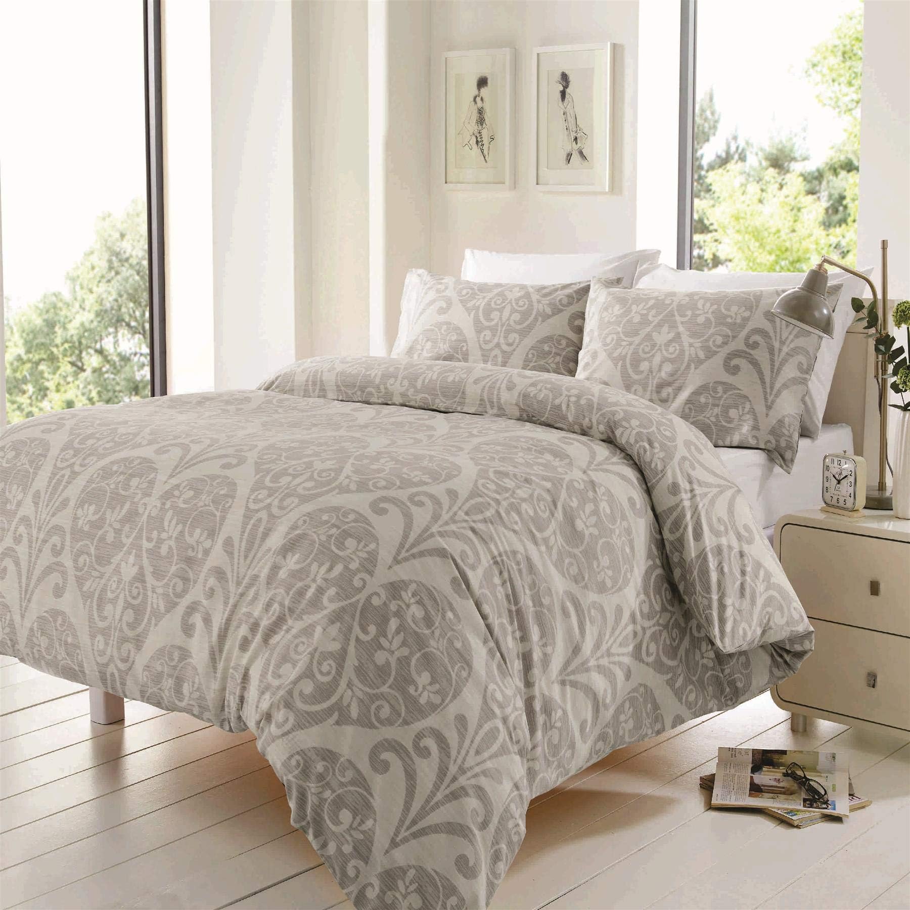 Olivia Rocco Chloe Duvet Cover Set Easy Care Modern Print Cotton Rich ...