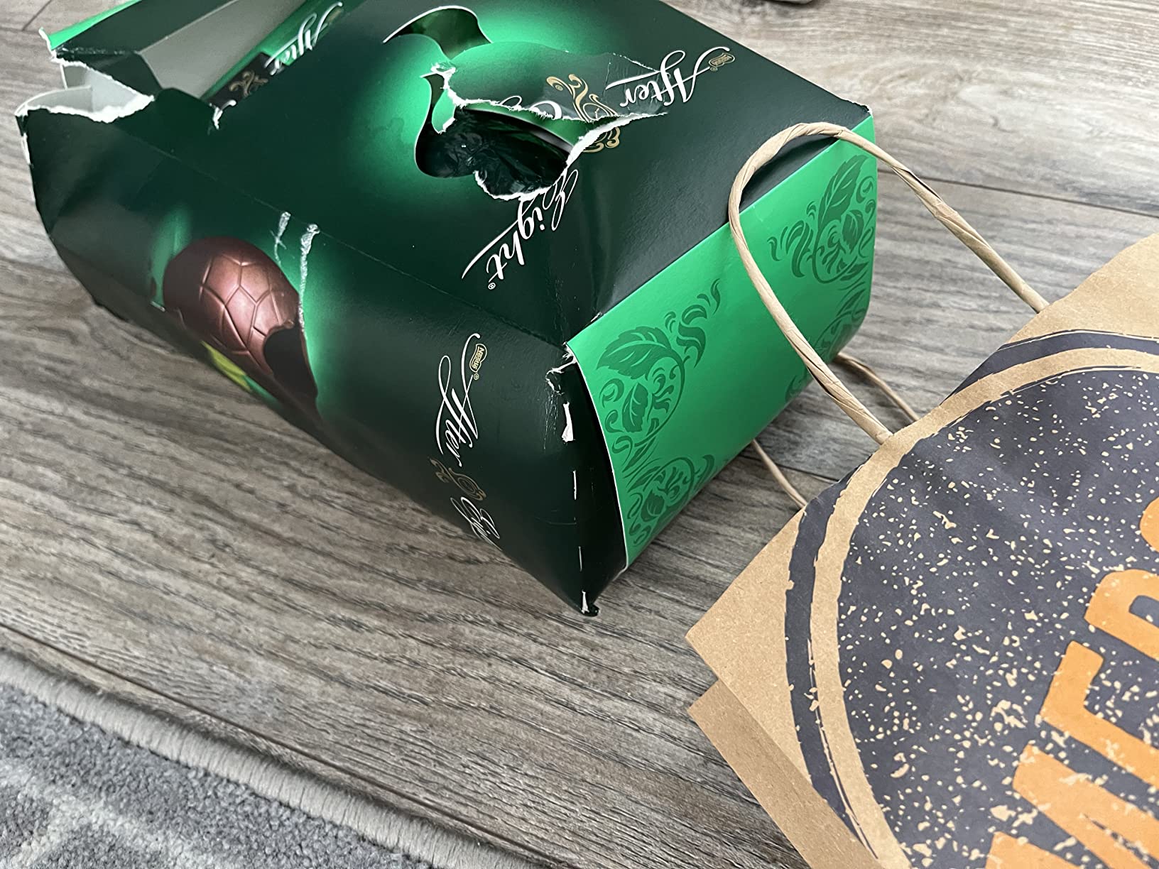 After Eight Dark Mint Chocolate Easter Egg, 400g : Amazon.co.uk: Grocery