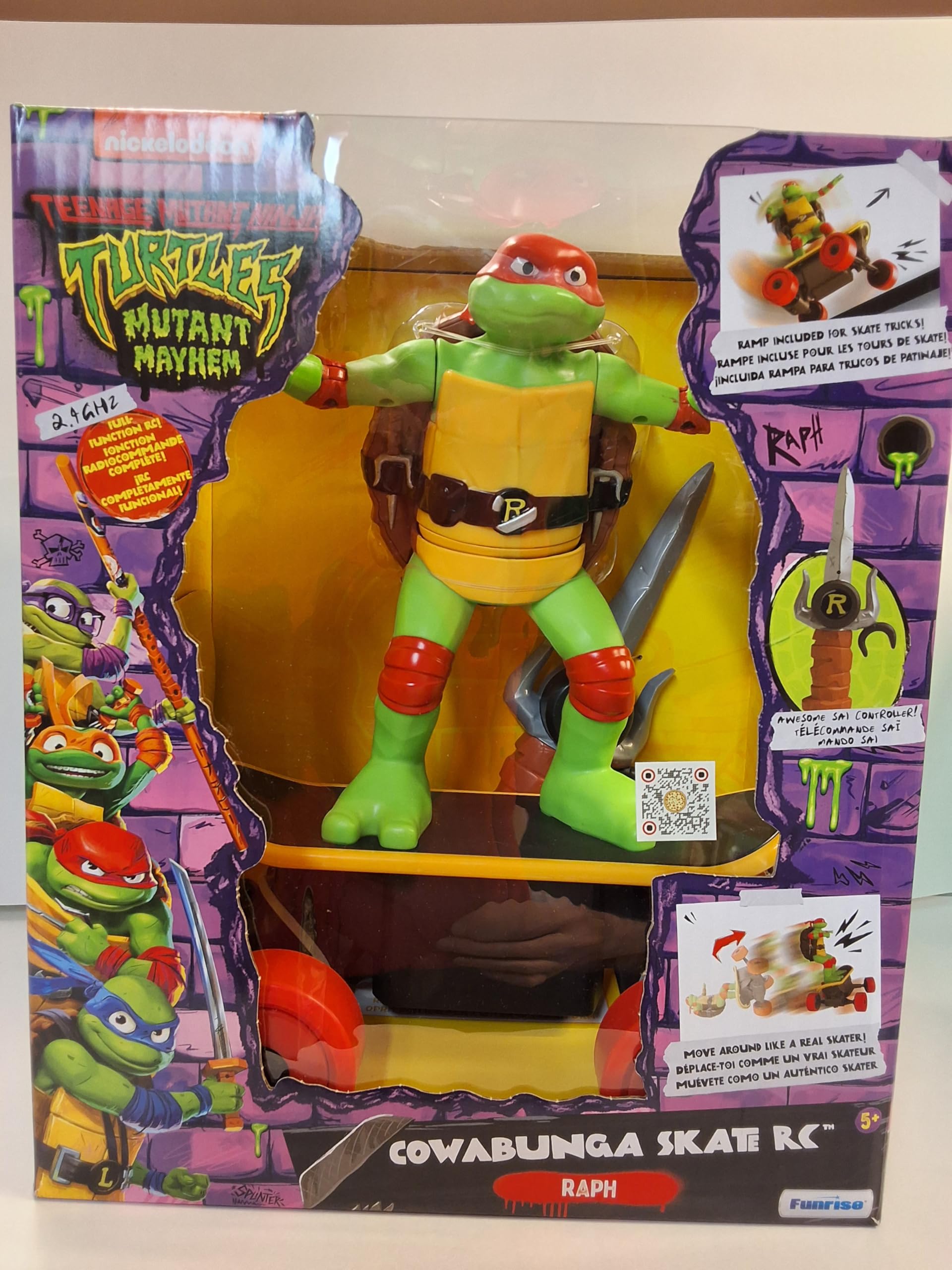 Amazon.com: Teenage Mutant Ninja Turtles Raphael Cowabunga Skate RC ...