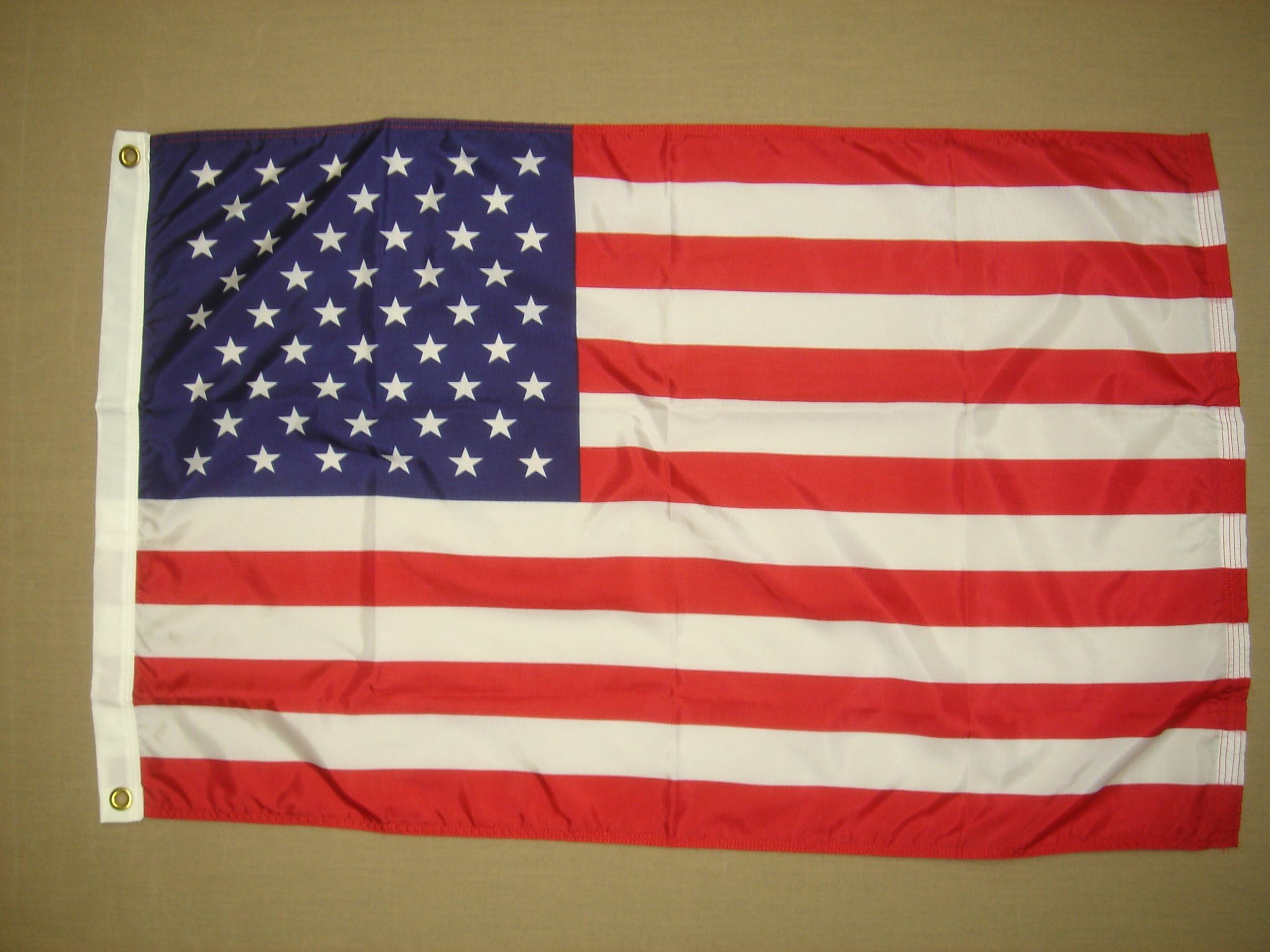 Amazon.com : ANNIN FLAGMAKERS 182005 3x5 Tough Tex US Flag : Outdoor ...