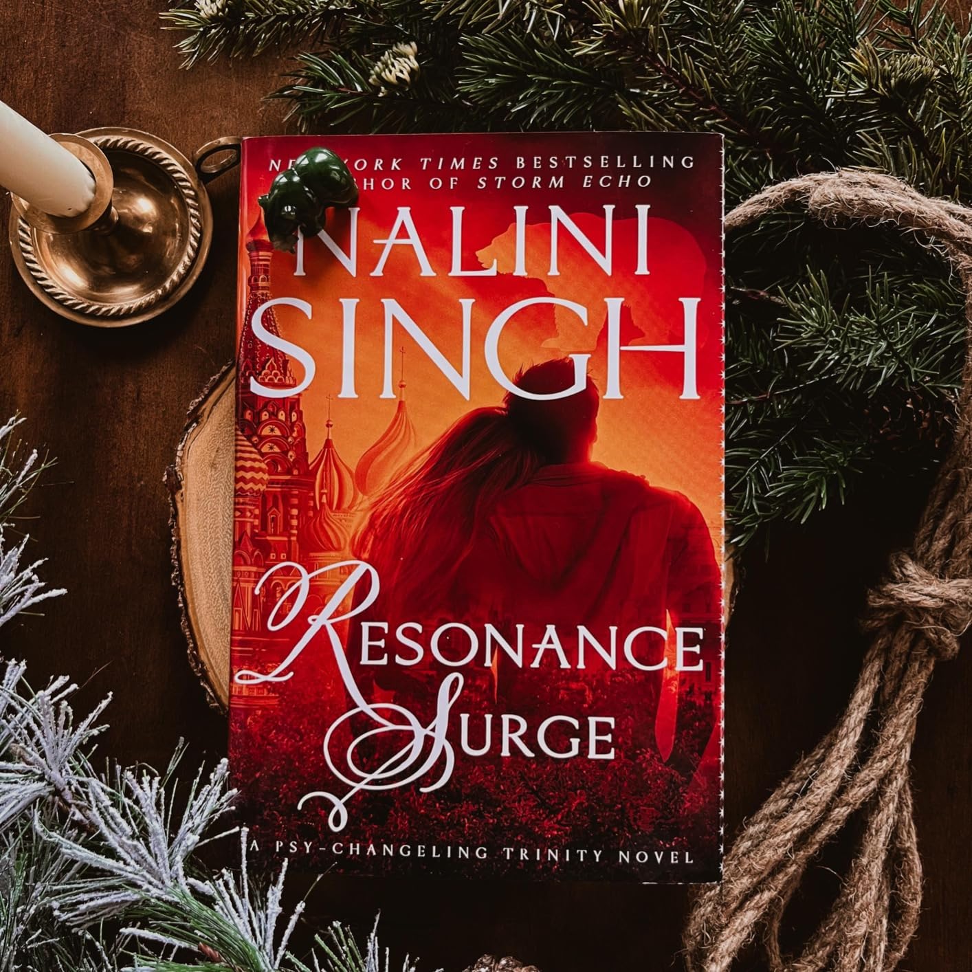 Resonance Surge: Book 7 (The Psy-Changeling Trinity Series): 9781399604567: Books - Amazon.ca