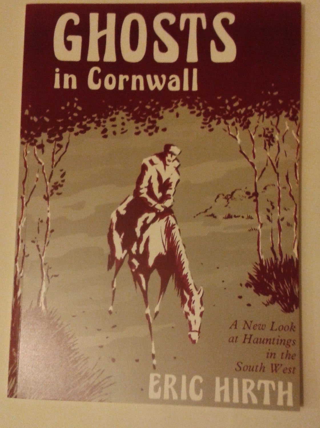 Amazon.co.jp: Ghosts in Cornwall : Hirth, Eric: 洋書