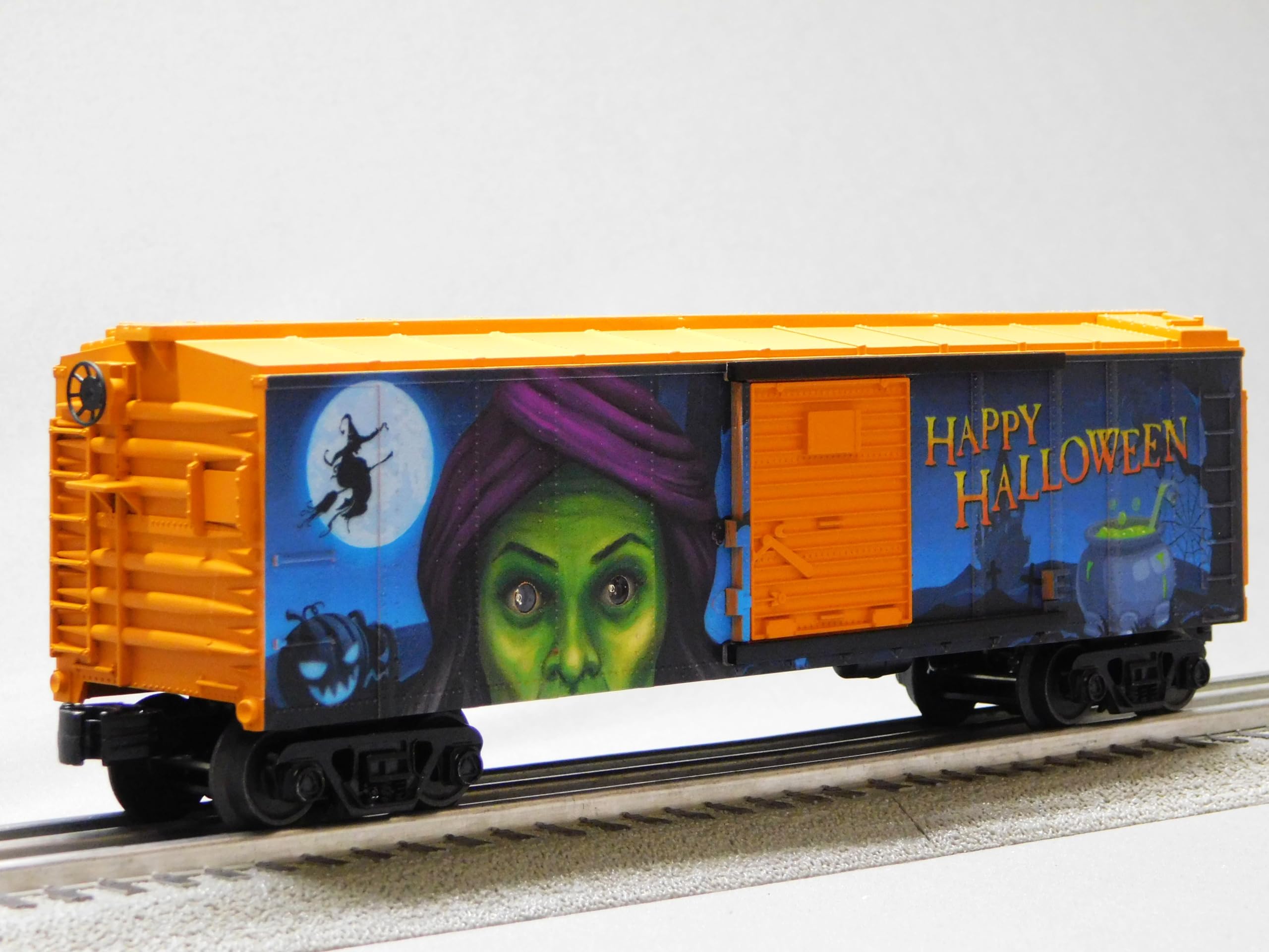 Amazon.com: M.T.H. Electric Trains MTH RAILKING Happy Halloween BOXCAR ...