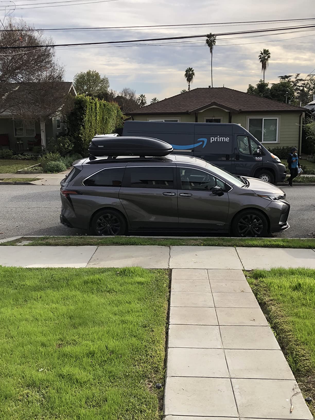 $21/mo - Finance Thule 615 Pulse Rack, Large, Black | Buy Now, Pay Later