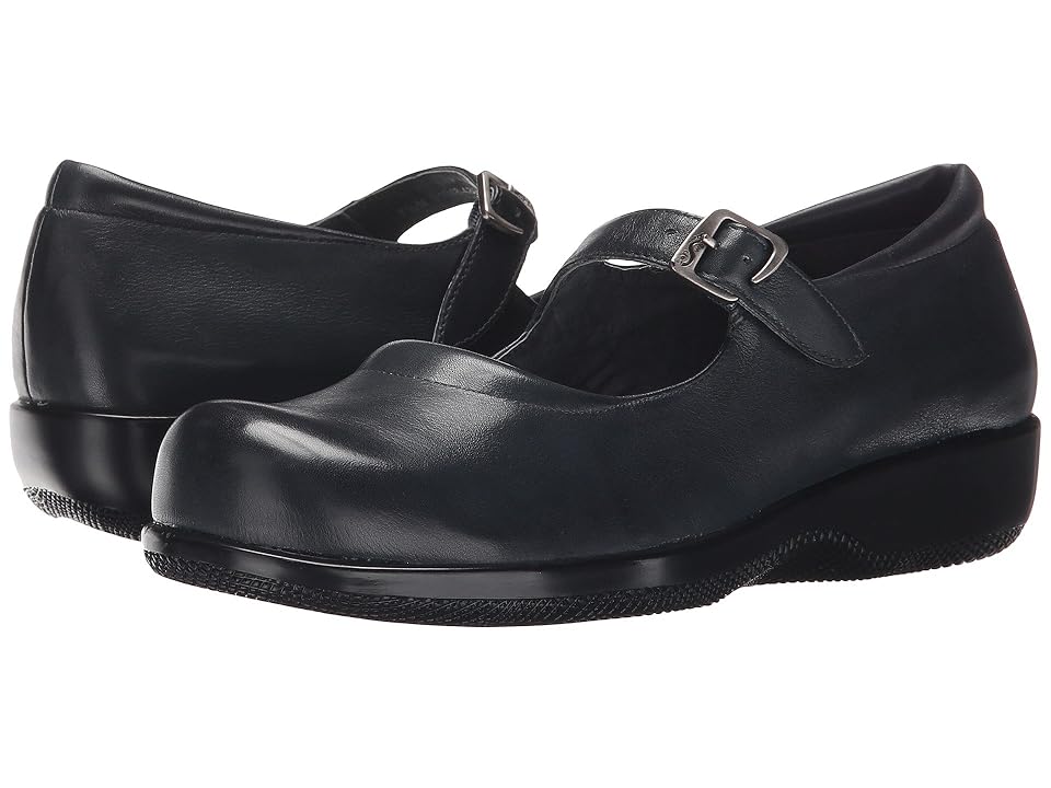 SoftWalk Women's Shoes