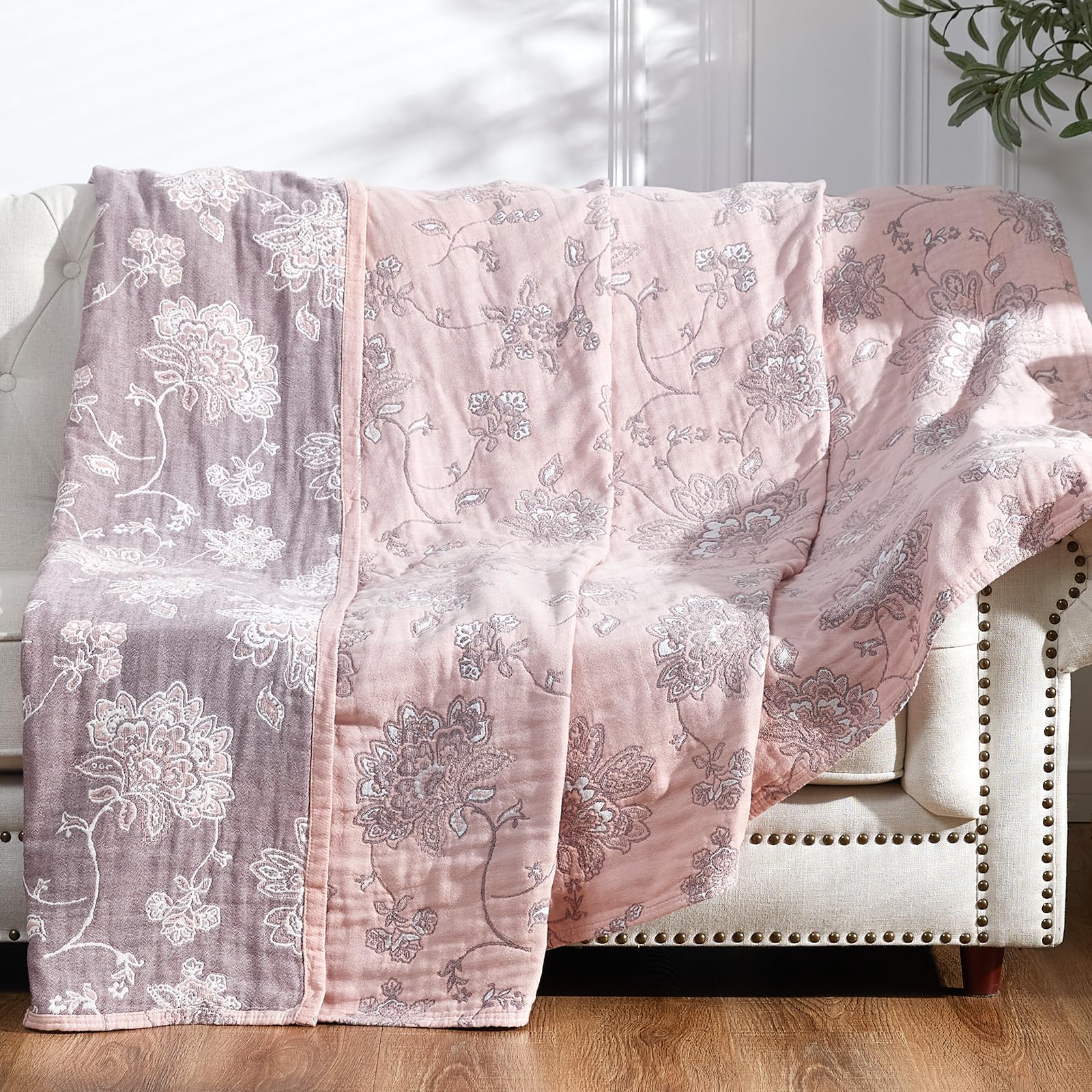 Amazon.com: Tache Gray White Ogee Damask Quilted Throw Blanket - 50x60 ...