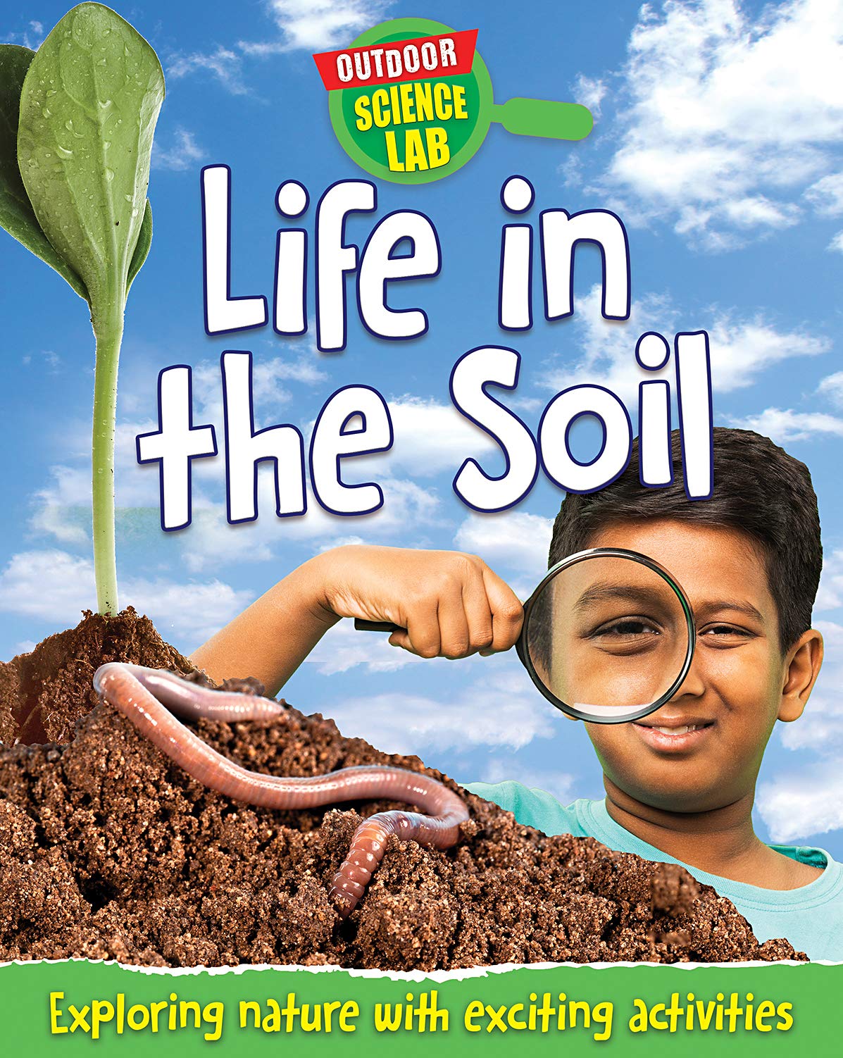 Life in the Soil (Outdoor Science Lab): Amazon.co.uk: Lowe, Lindsey ...