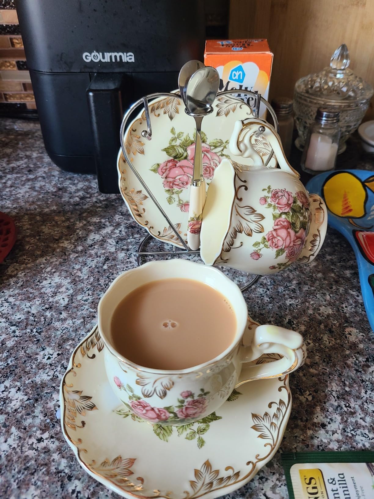 Amazon.com | HSYTEK 7 Pcs Porcelain Cup and Saucer Set, Exquisite ...