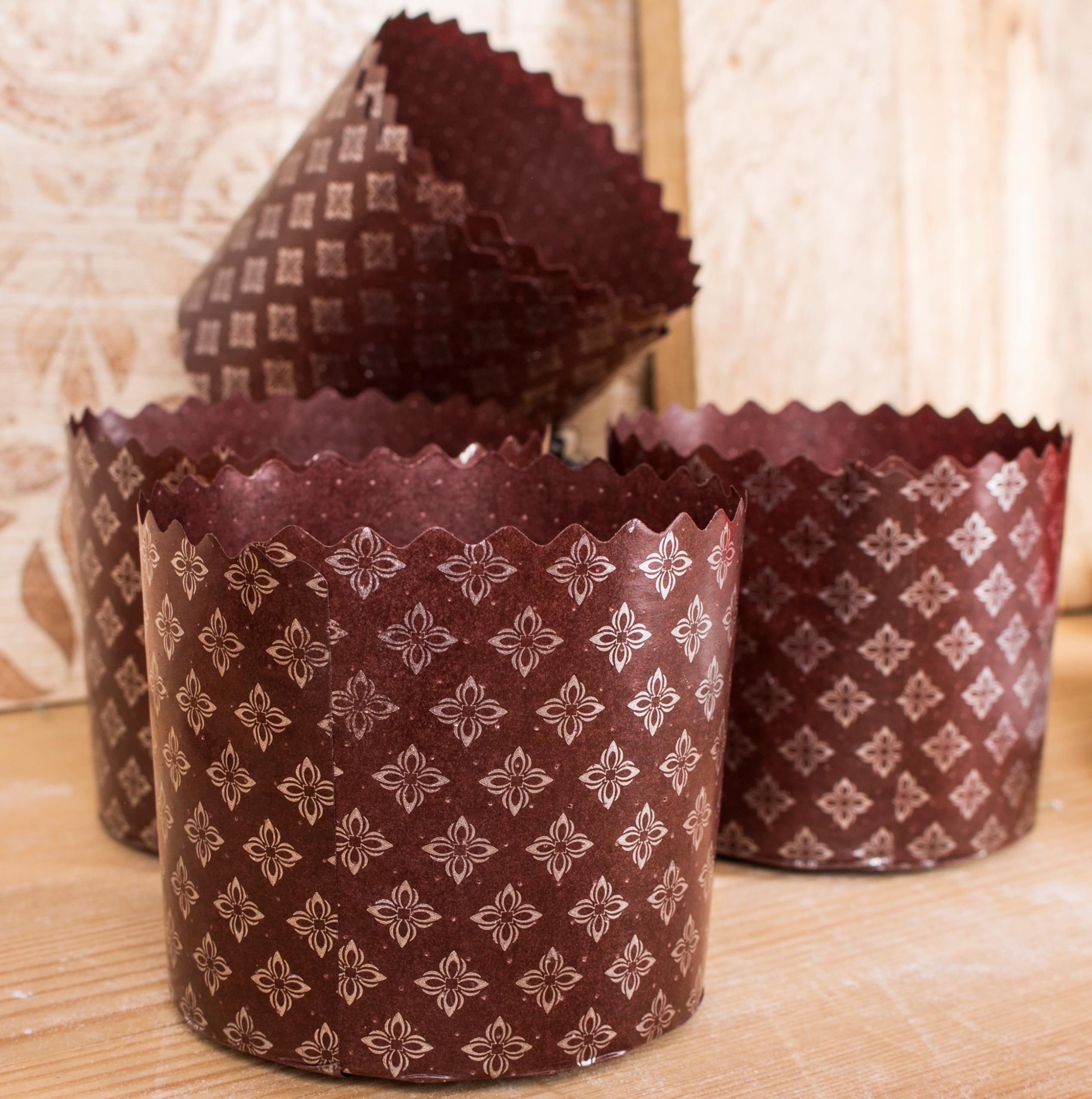 Amazon.com: 28 oz Panettone Paper Mold Large | 12 Pack | Non Stick ...