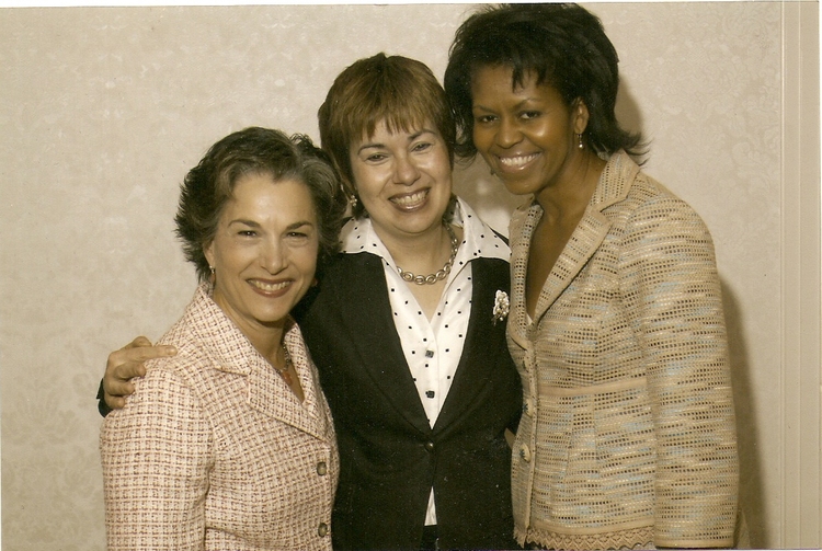 Amazon.in: Sue Schell: books, biography, latest update