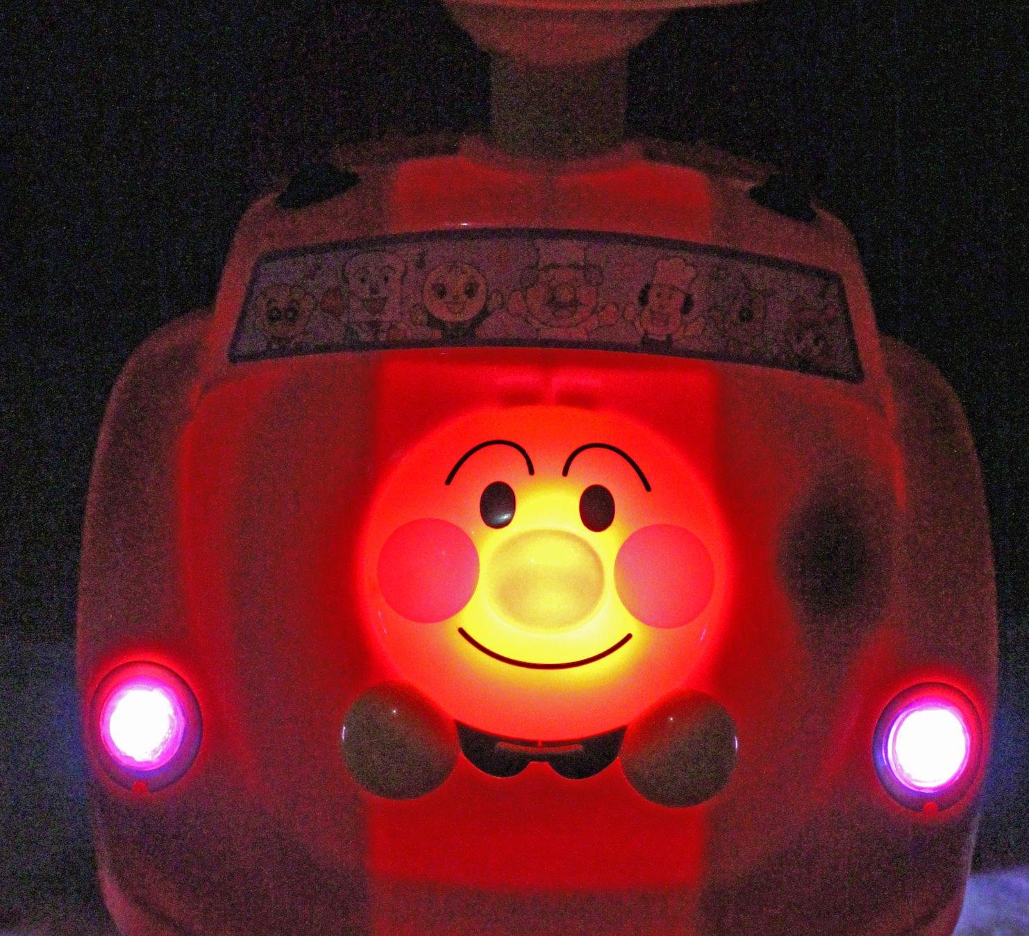 Amazon.co.jp: Anpanman Melody Anpanman Car (Renewed) : Toys & Games