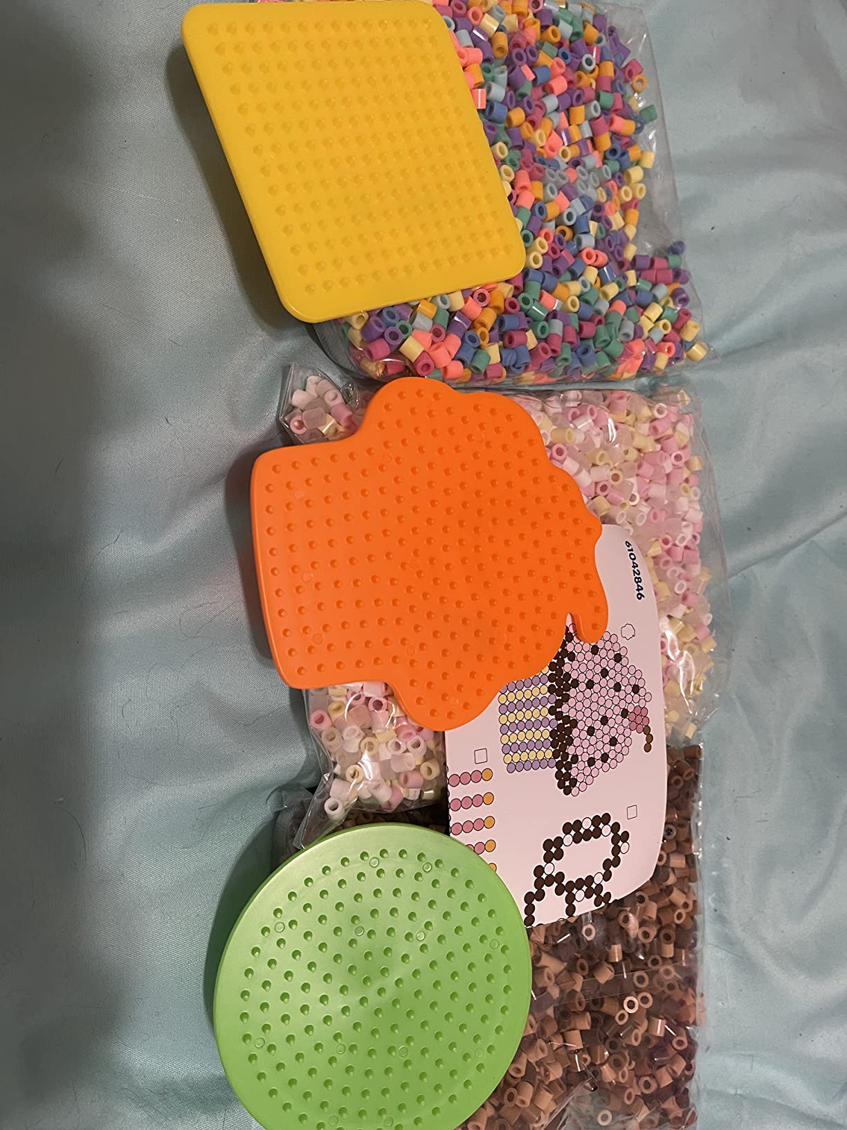 Amazon.com: Perler Bakery Fuse Bead Bucket Craft Activity Kit, 8504 pcs ...
