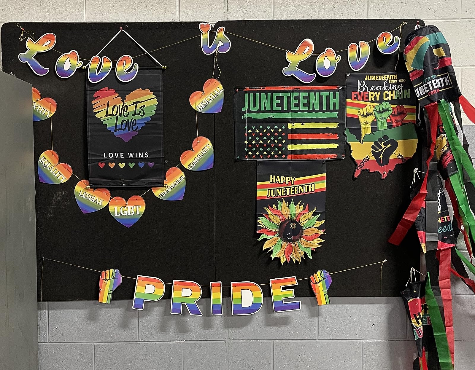 Amazon.com: Kinlop 4 Pcs Juneteenth Decorations 40 Inch Happy ...