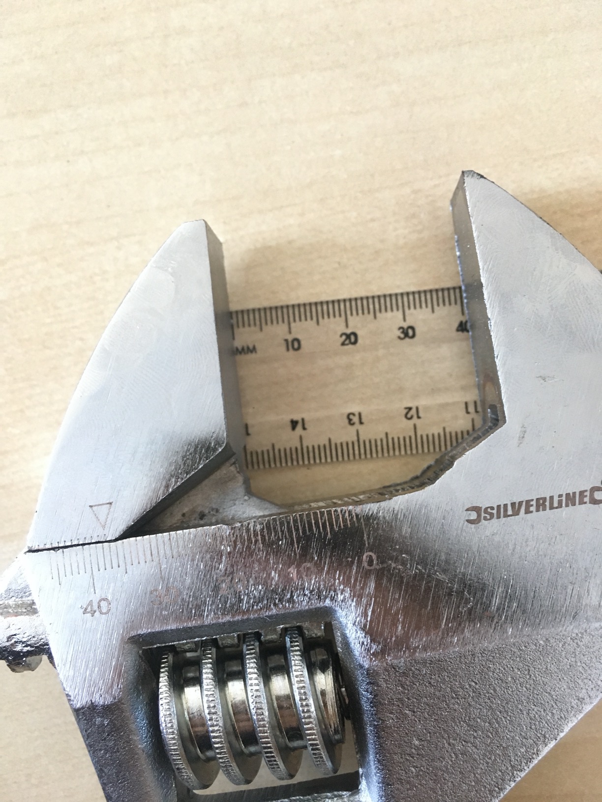 Silverline WR10 Adjustable Wrench Length 150 mm - Jaw 17 mm : Amazon.co ...