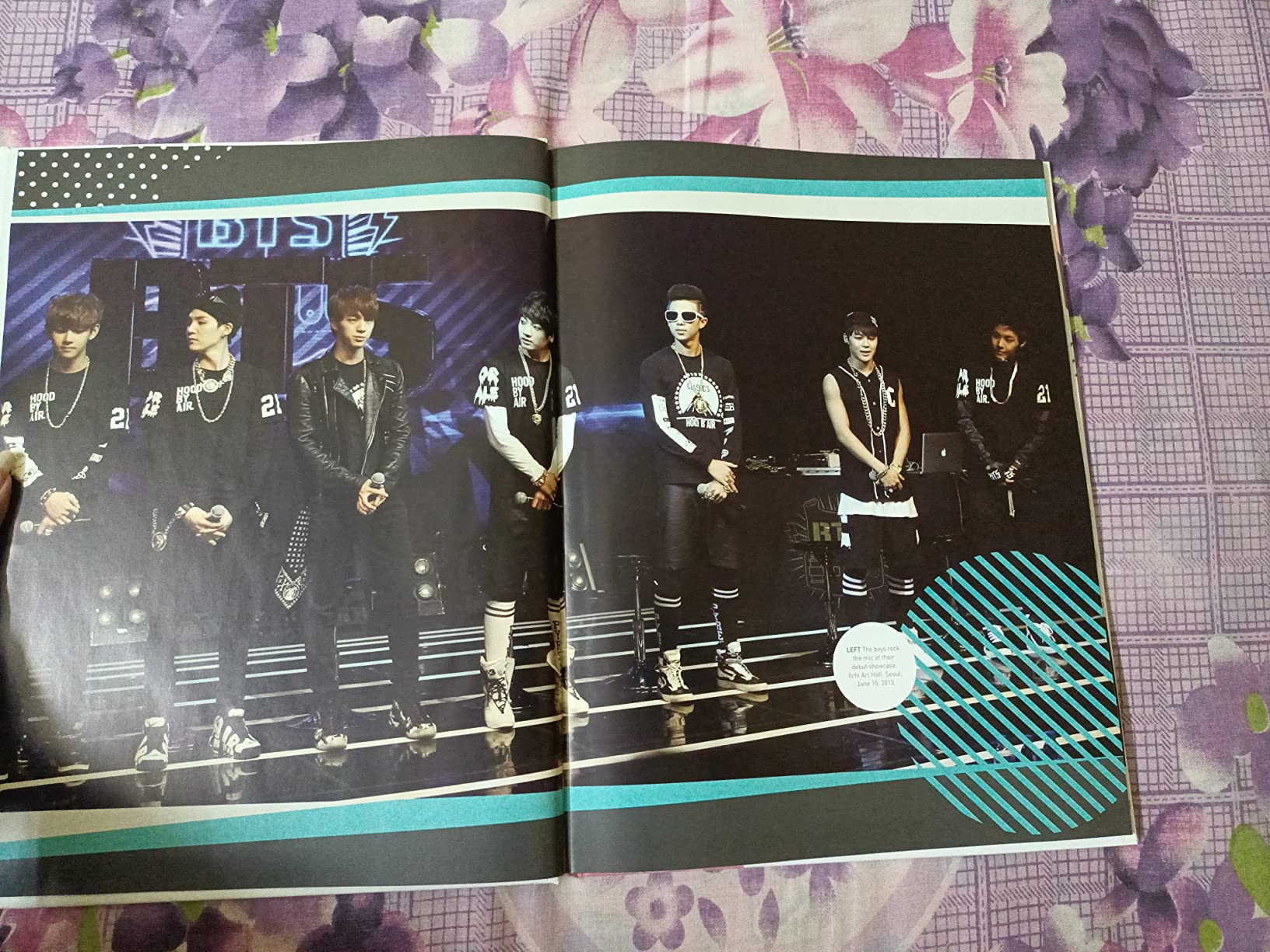 BTS: The Ultimate Fan Book: Experience the K-Pop Phenomenon! : Croft ...