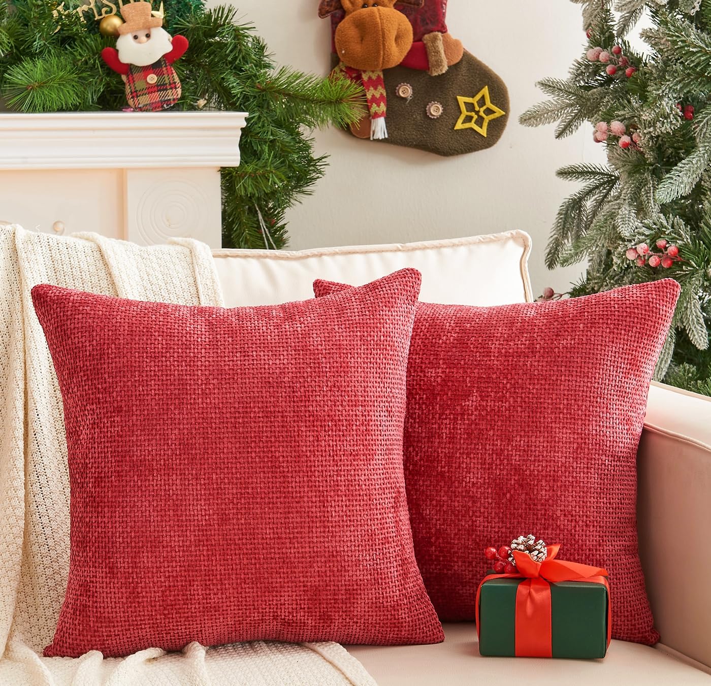 Amazon.com: GriNeed Pack of 2 Christmas Red Pillow Covers 16x16 Inch ...