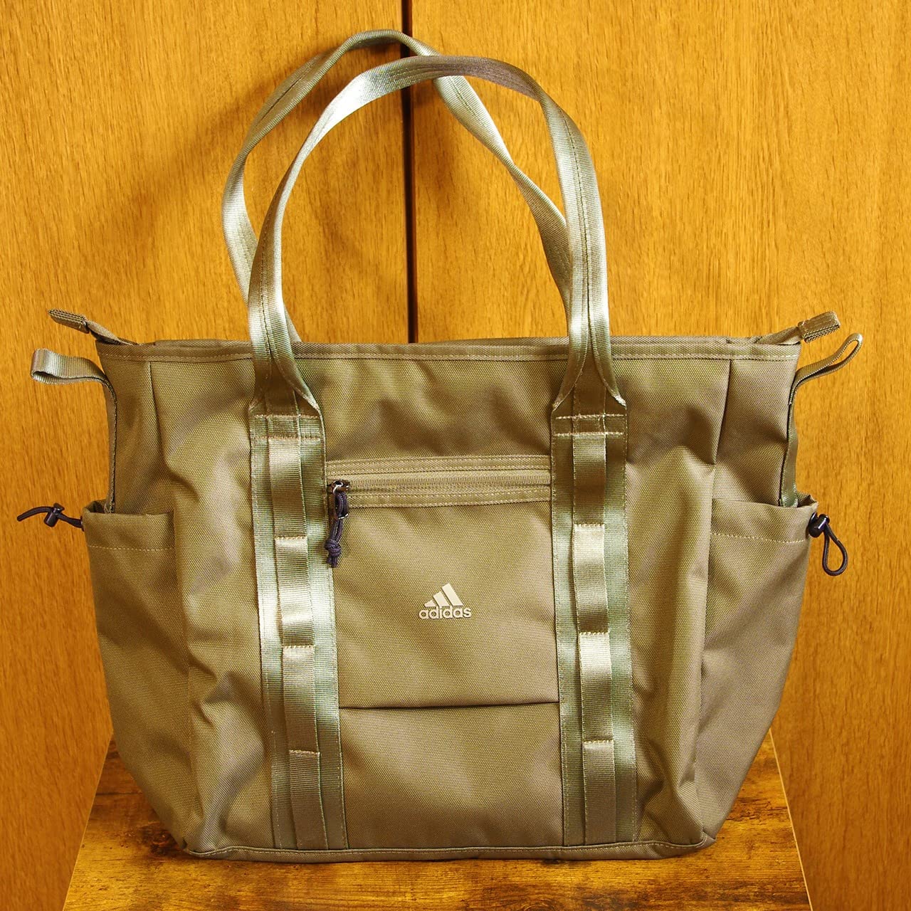 Amazon | [アディダス] トートバッグ No.68065 21L メンズ 68065 カーキ | adidas(アディダス) | スポーツトートバッグ