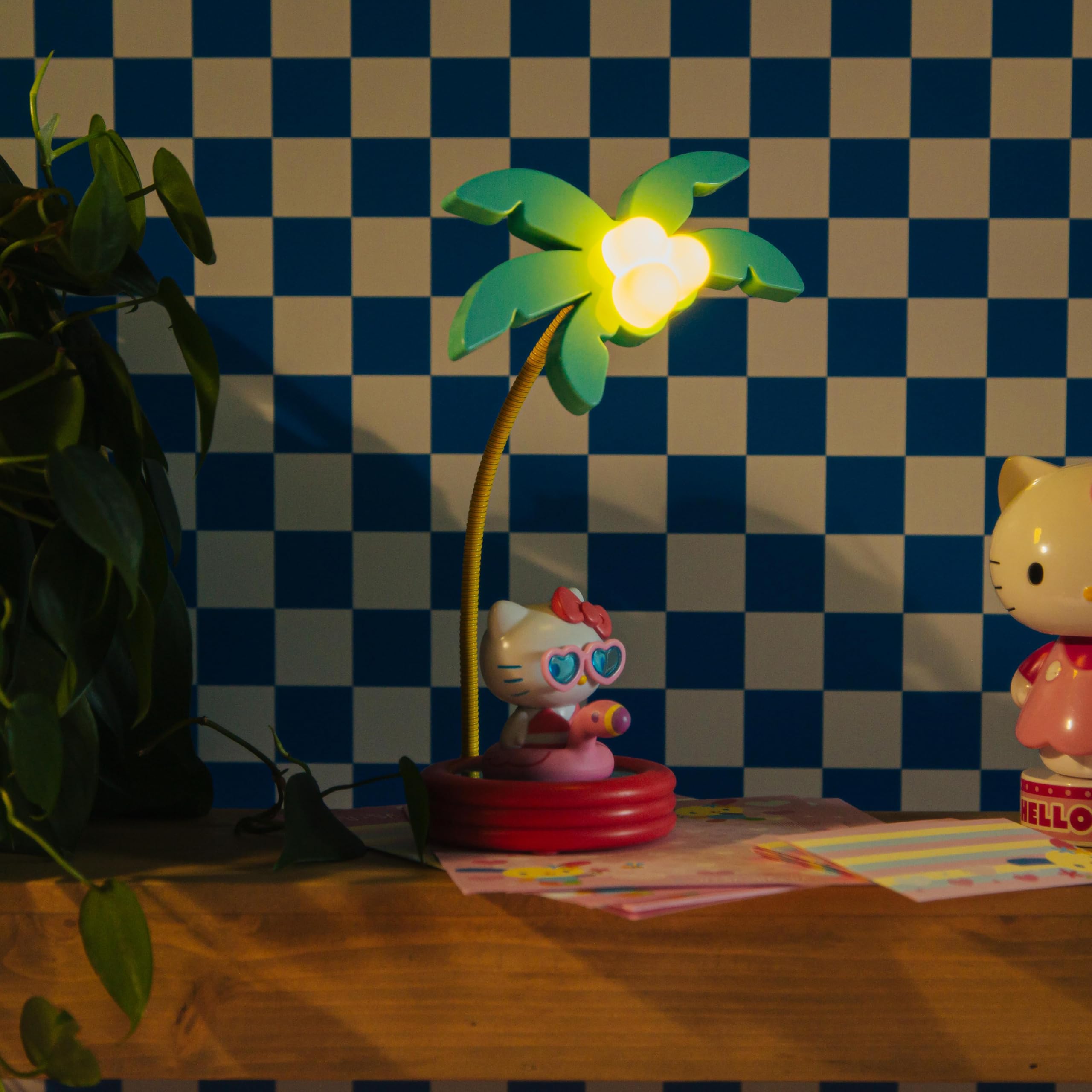 Ukonic Sanrio Hello Kitty Pool Party 8-Inch Mini Gooseneck Mood Light ...