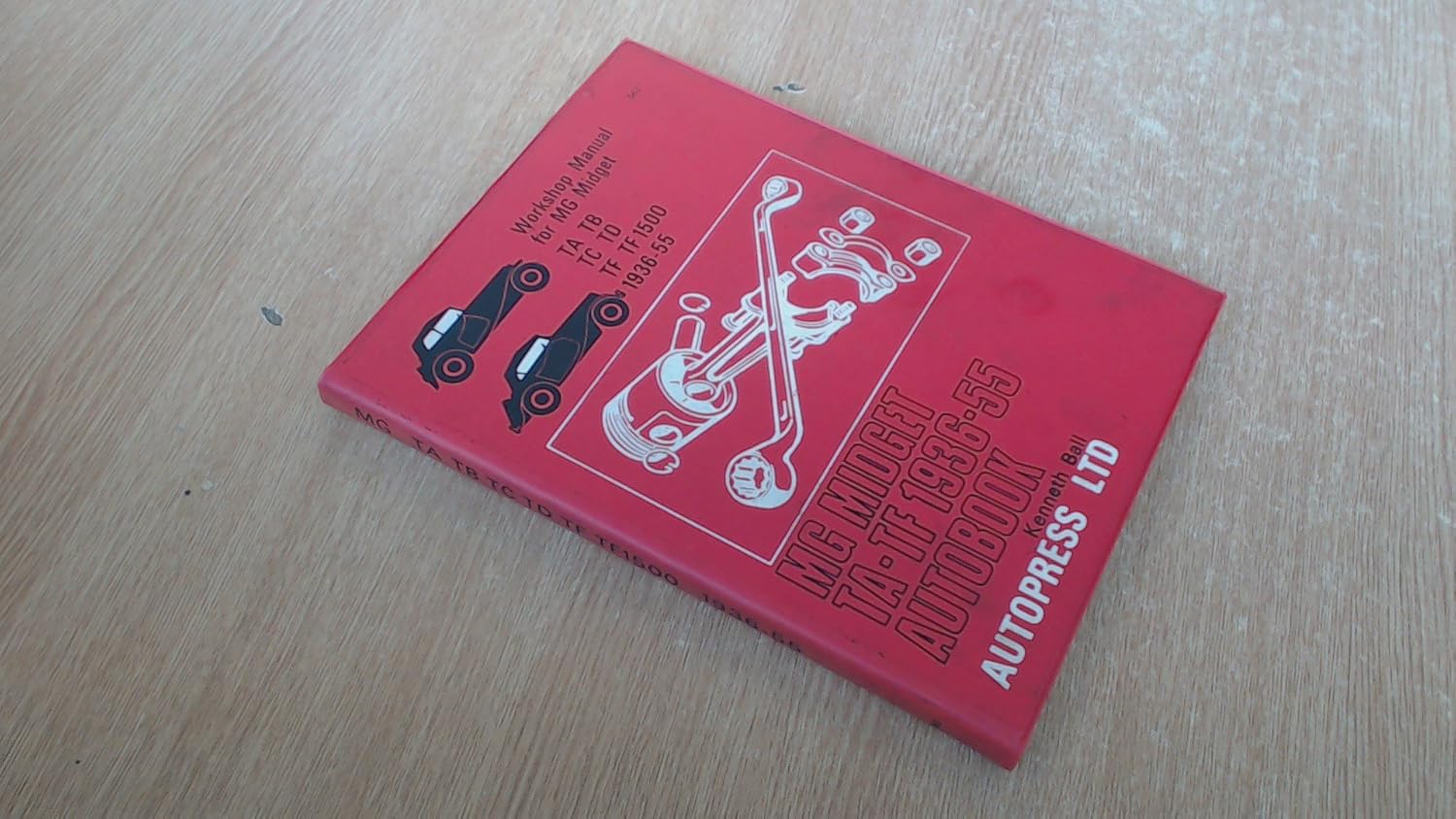 MG Midget TA-TF 1936-55 Autobook: Ball, Kenneth: 9780851470627: Amazon ...