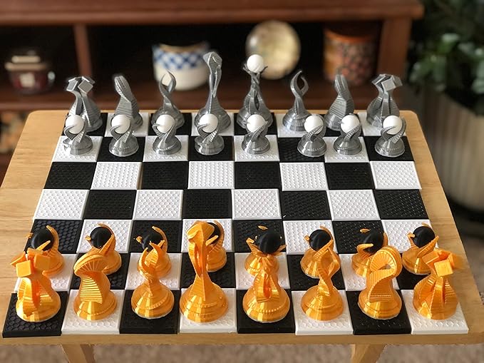 Amazon.com: Alien Themed Chess Set – Beautifully designed pieces for an ...