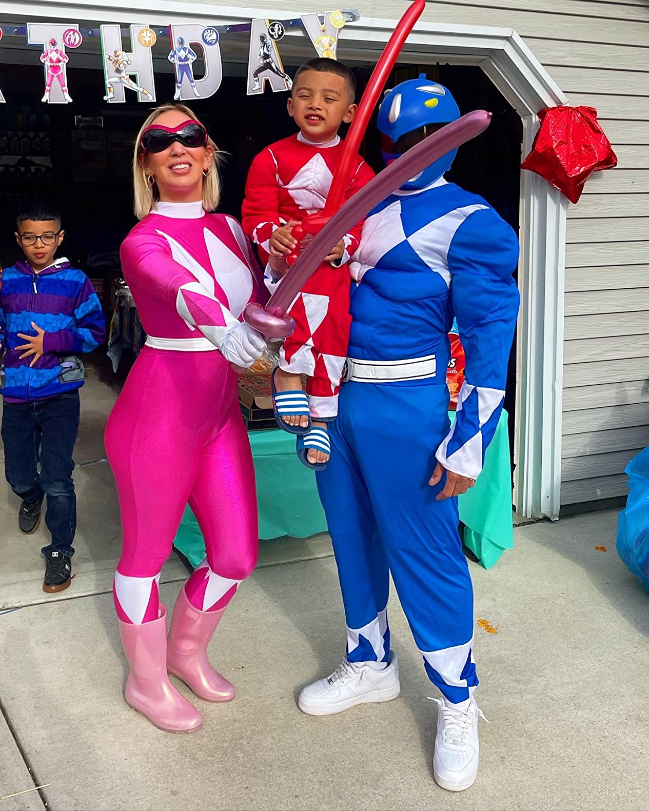 11 Mo Finance Disguise Costumes Mighty Morphin Power Rangers Pink